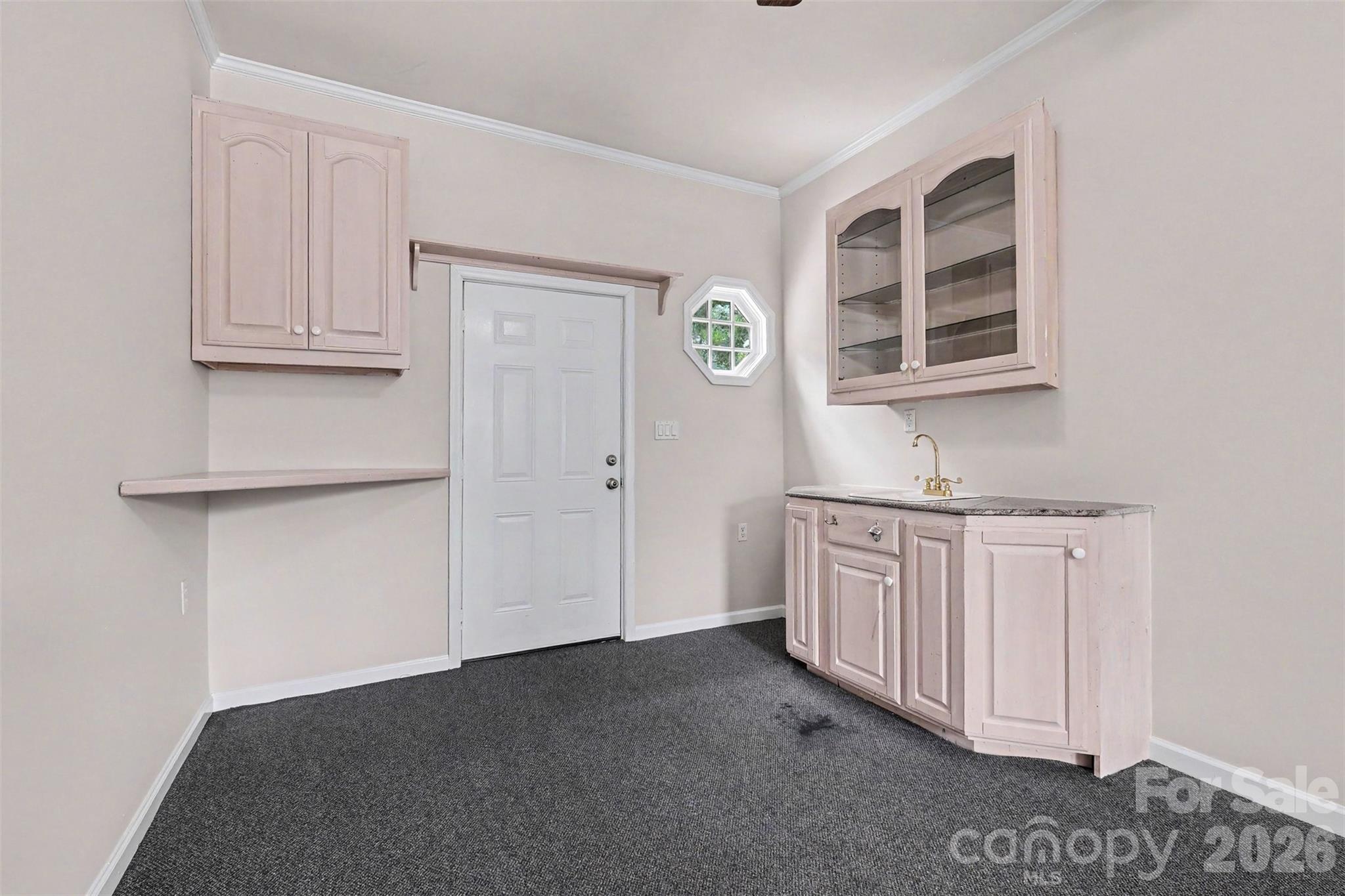 Home for sale at 1030 Mclaughlin Drive, Charlotte, NC — photo 11 of 33