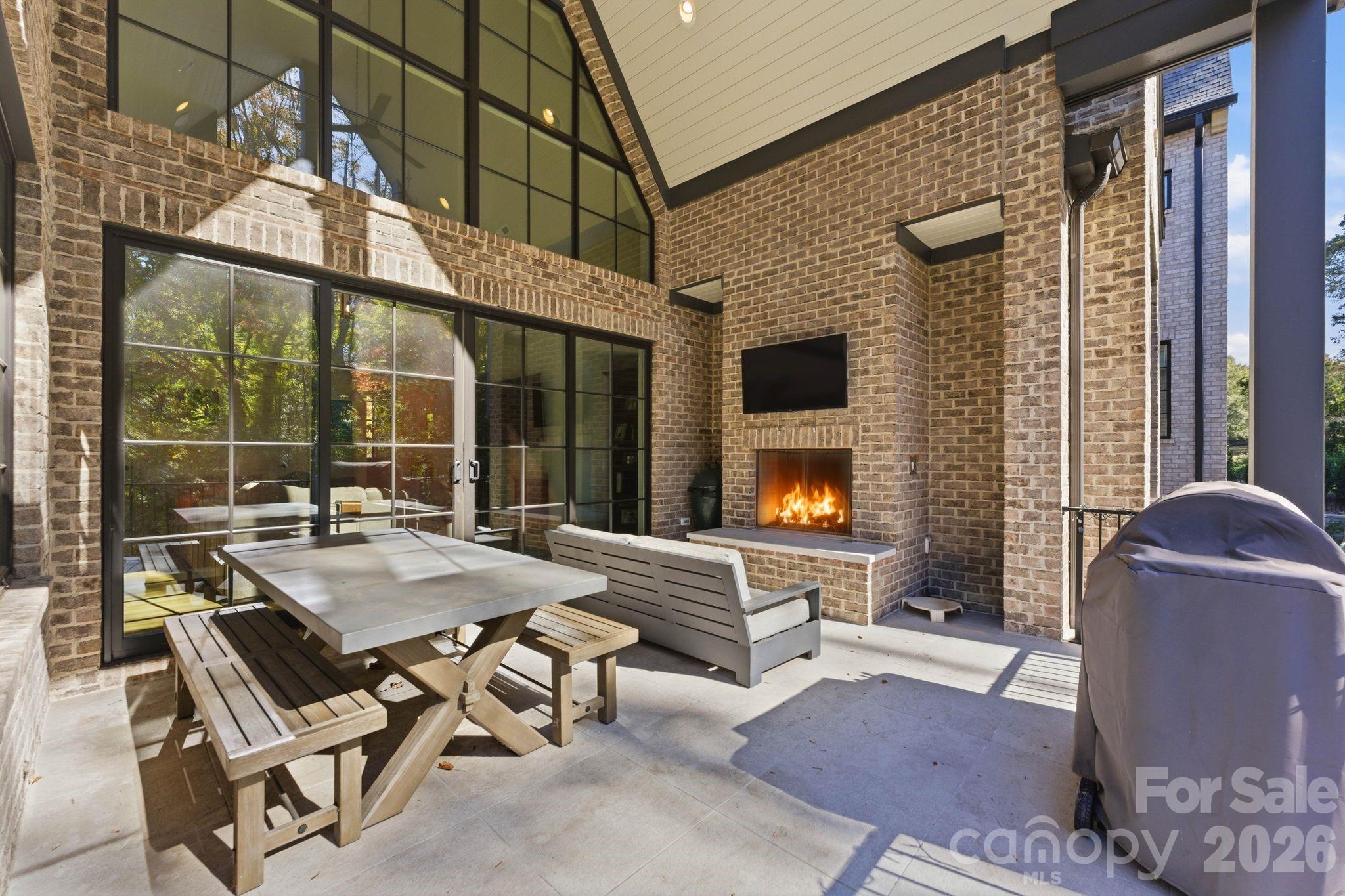 Photo 7 of 6010 Old Providence Lane, Charlotte, NC