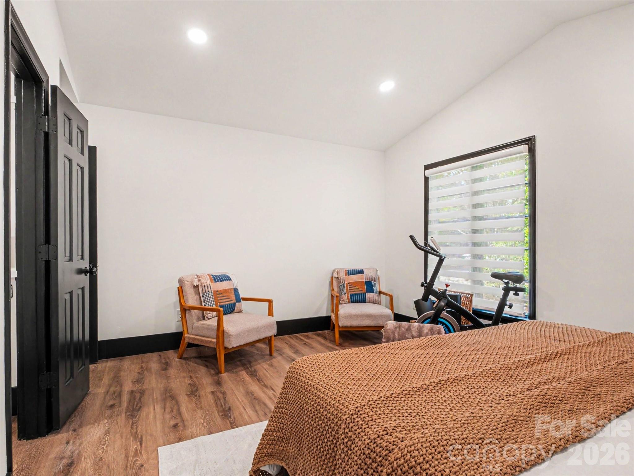 Photo 29 of 1831 Elizabeth Oaks Avenue, Charlotte, NC