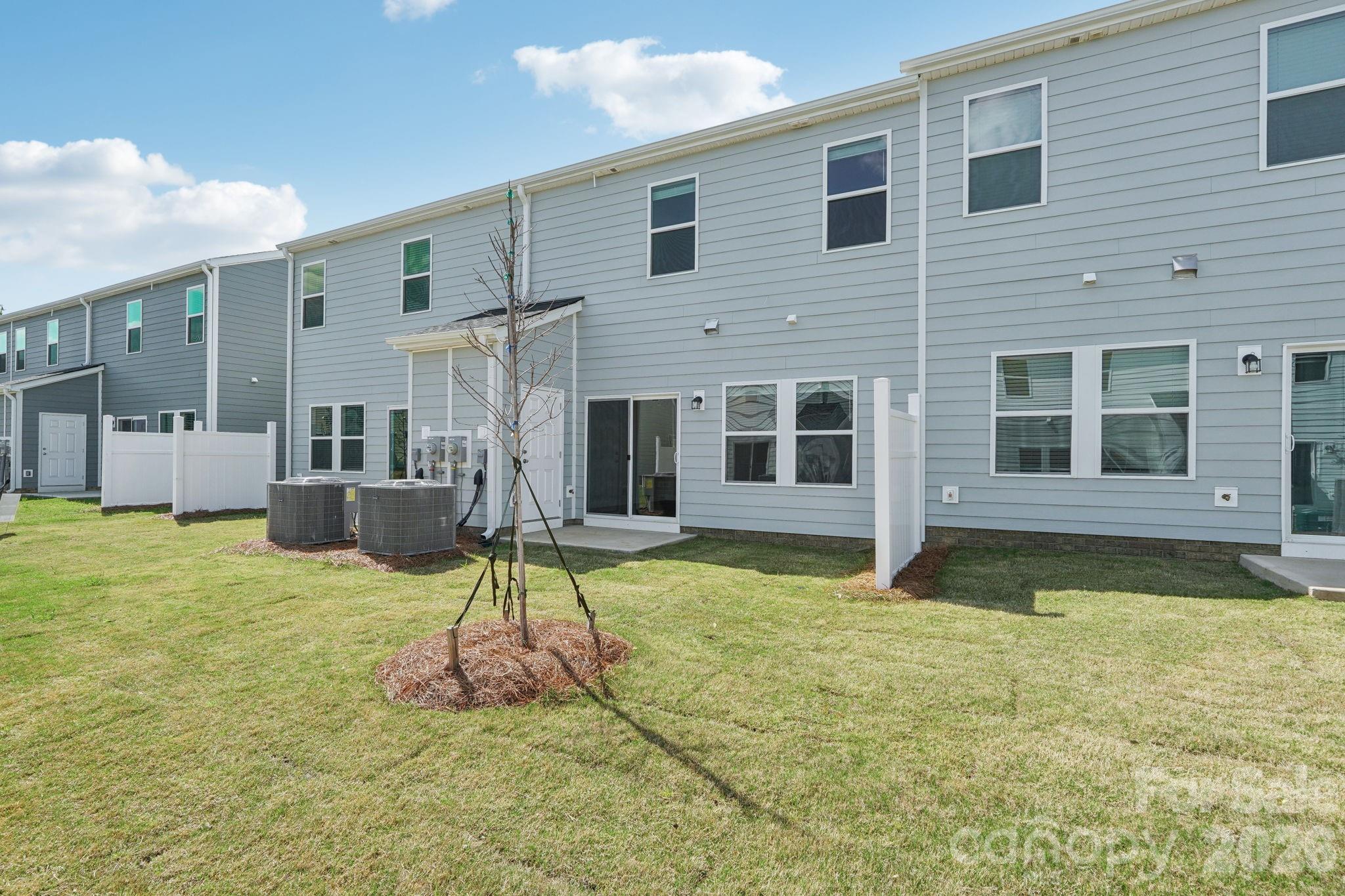 Photo 17 of 9021 Foggy Brook Loop, Charlotte, NC