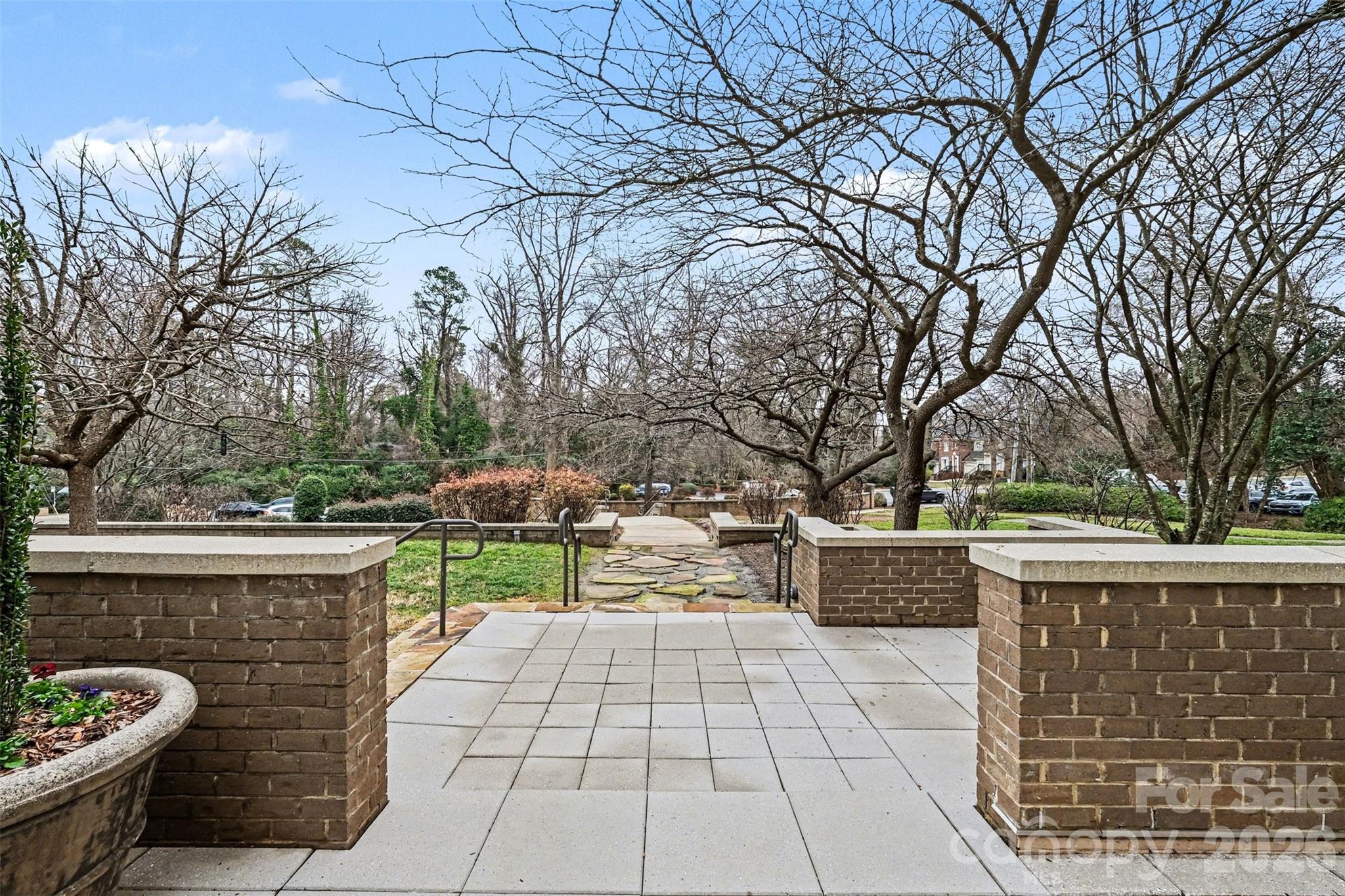 Photo 4 of 3276 Park Road, Charlotte, NC