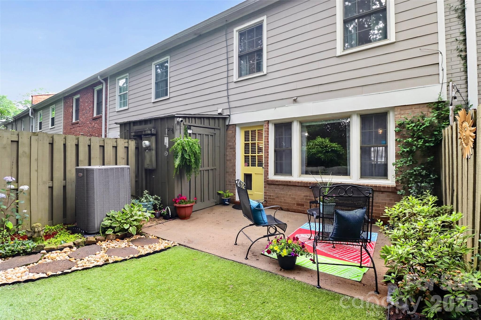 Photo 33 of 4611 Hedgemore DriveC, Charlotte, NC