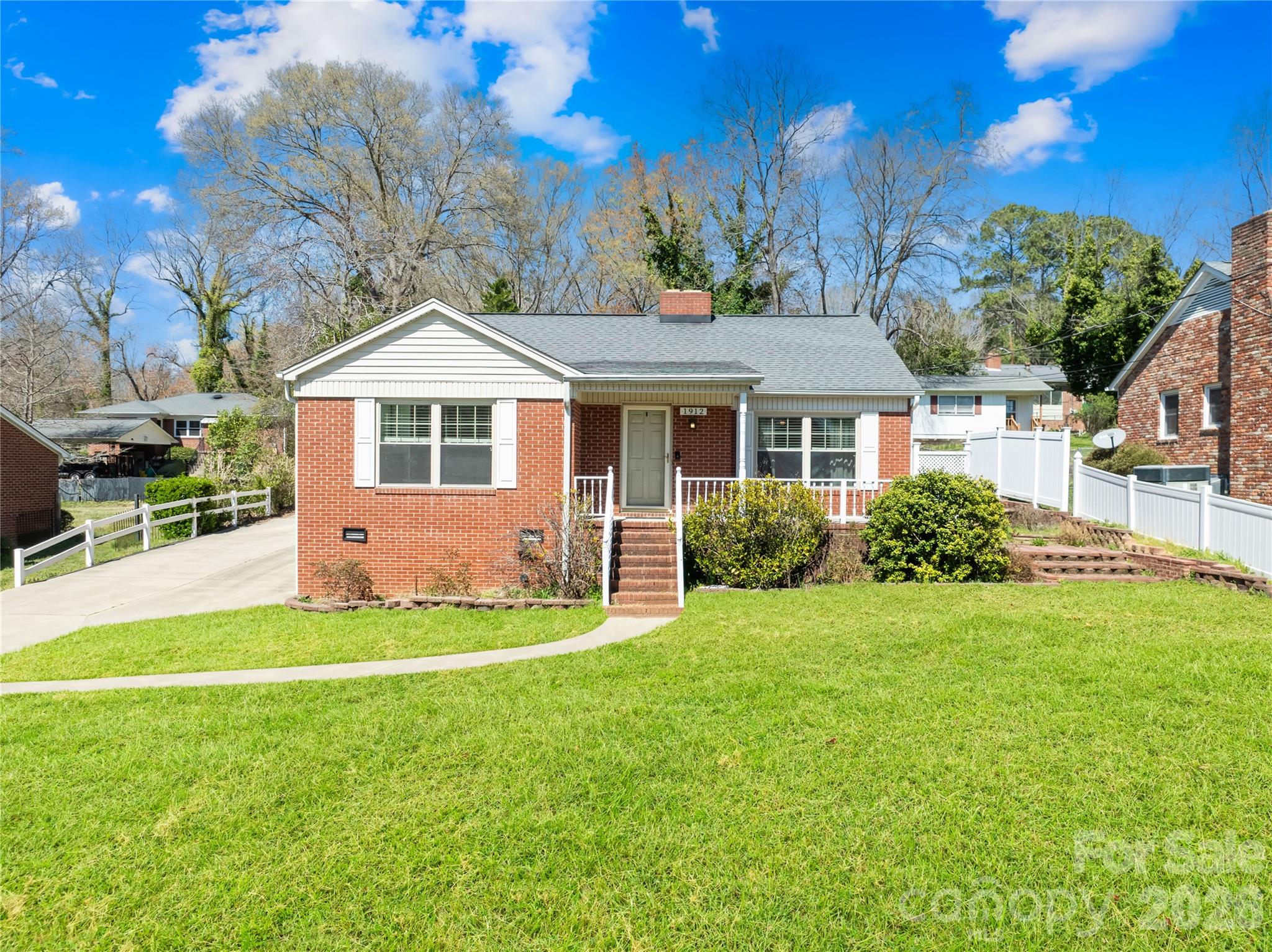 1912 Old West Lane, Gastonia, NC