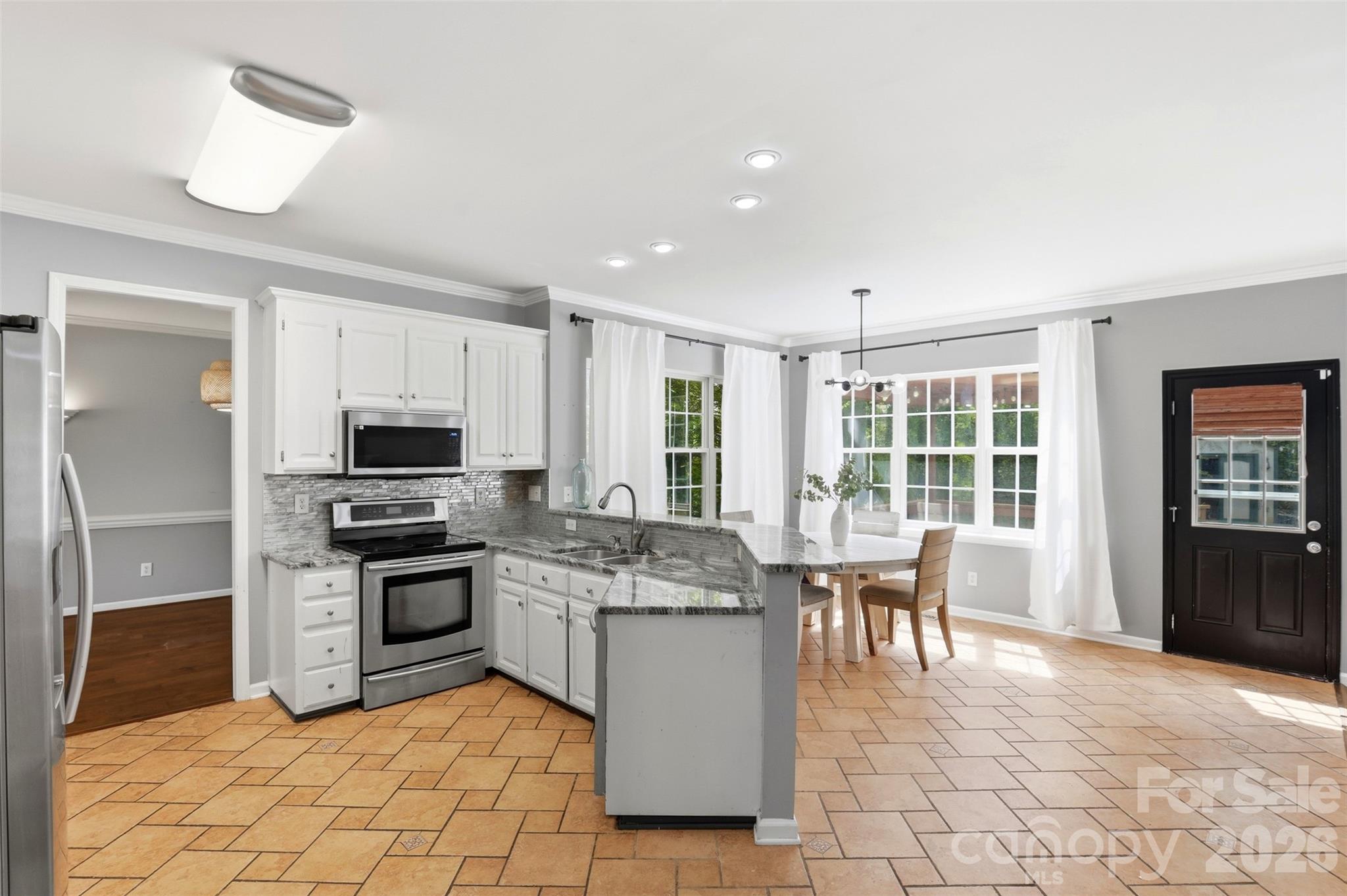 Photo 13 of 12101 Carolina Oak Circle, Charlotte, NC