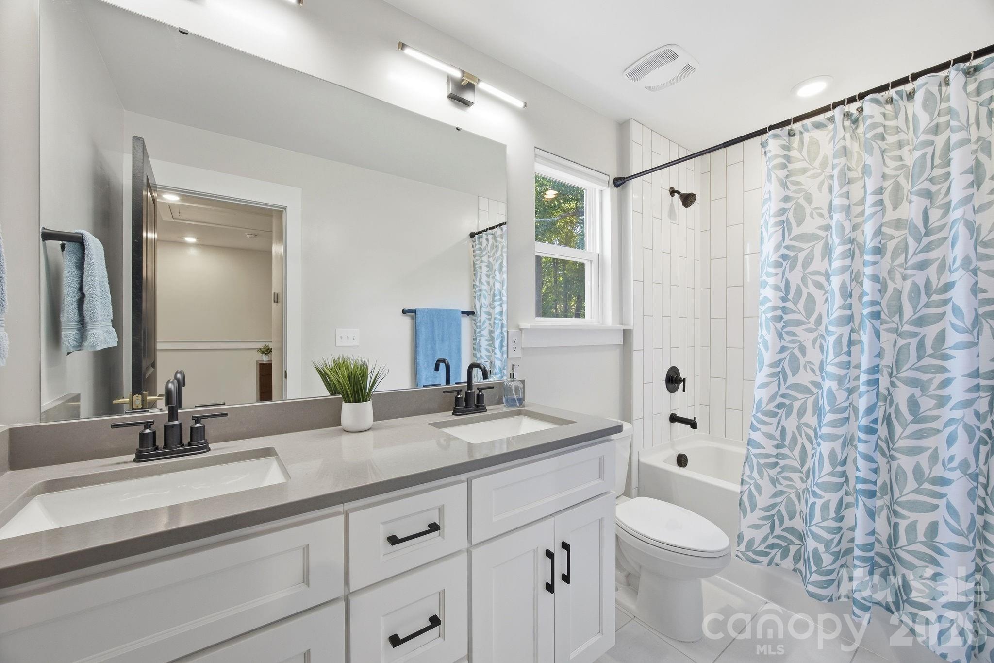831 Mcarthur Avenue, Charlotte, NC - photo 16 of 38