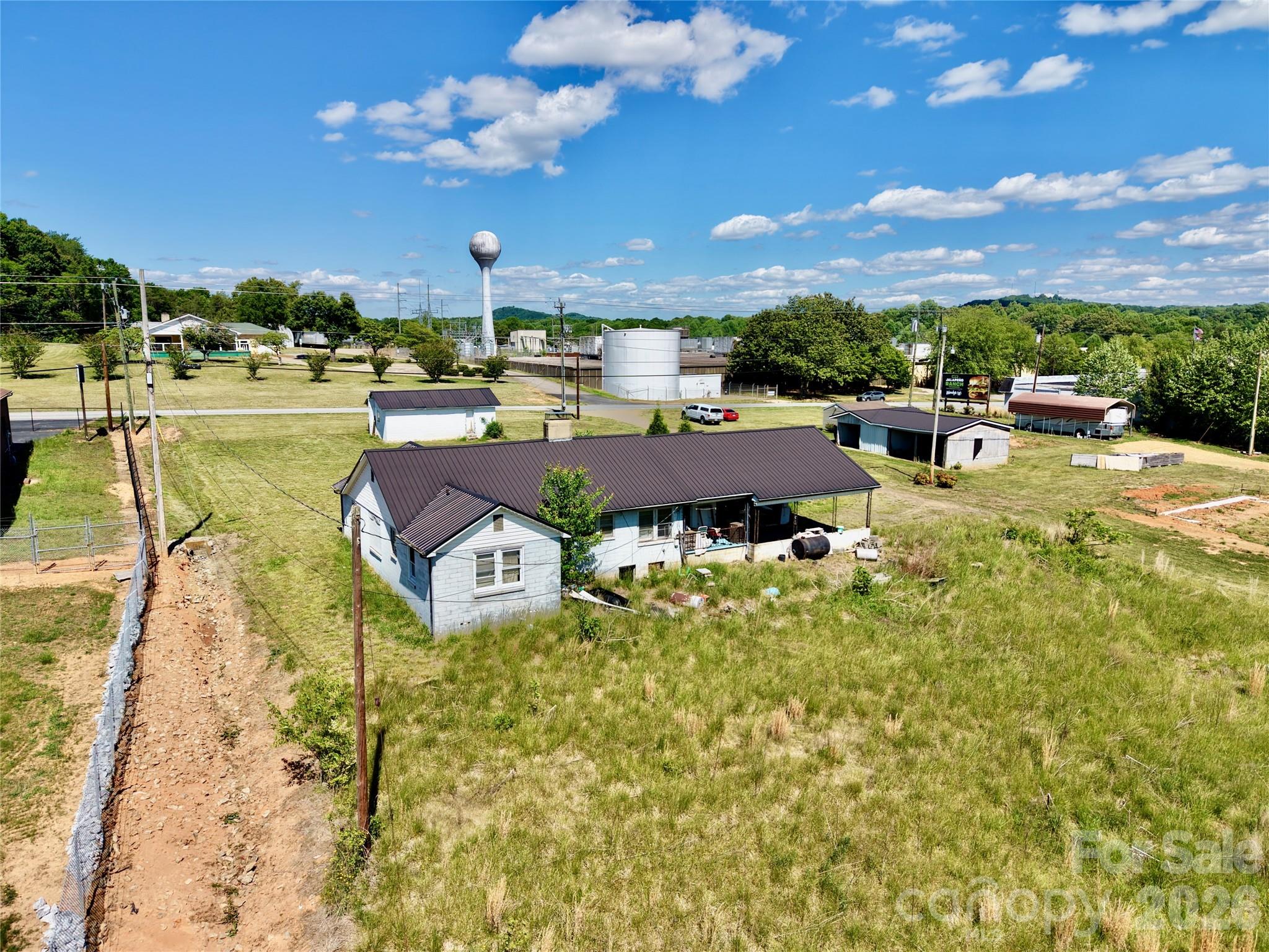 1263 NC 16 Highway N, Taylorsville, NC - photo 5 of 48