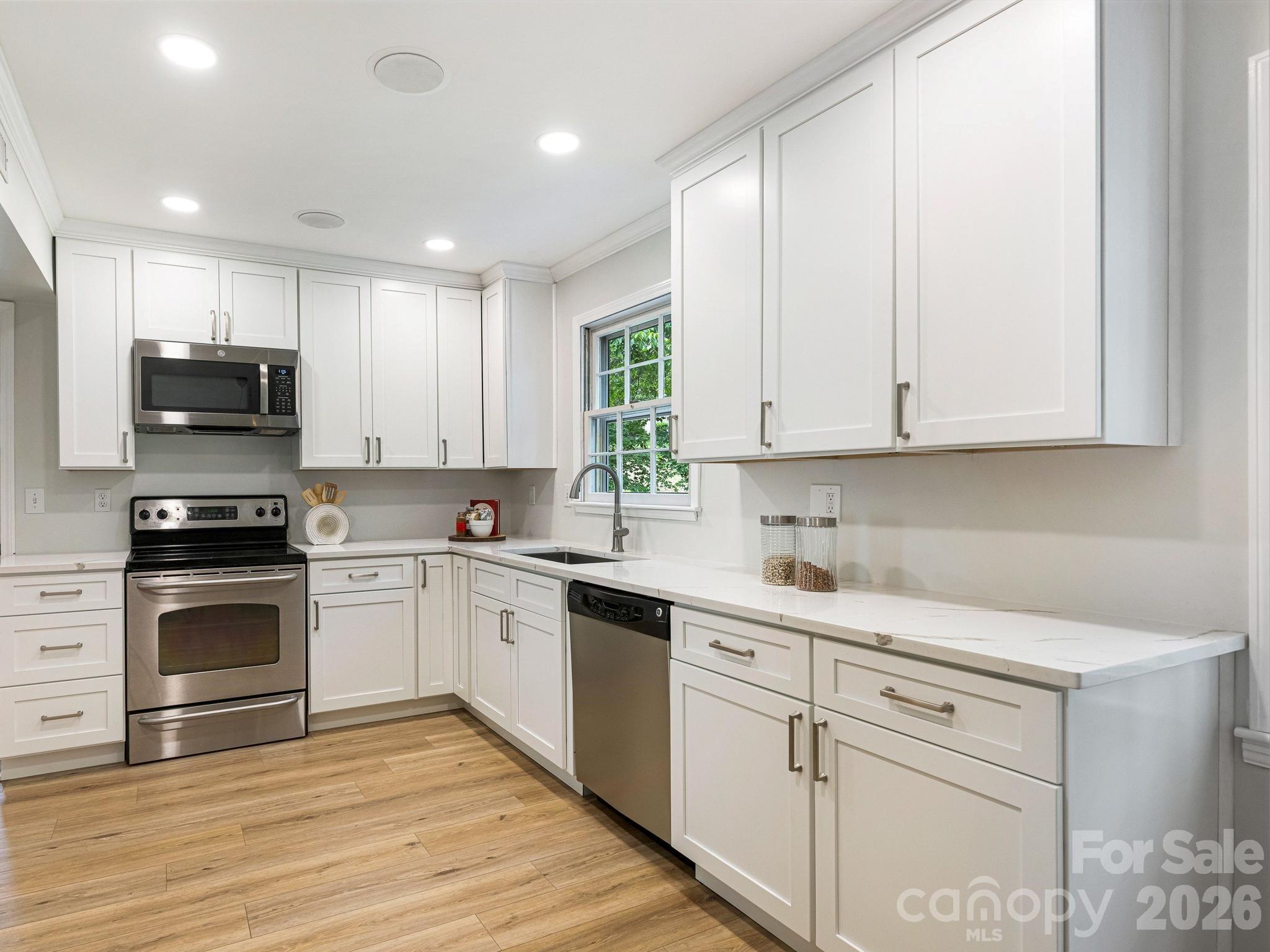 Photo 8 of 11510 Painted Tree Road, Charlotte, NC
