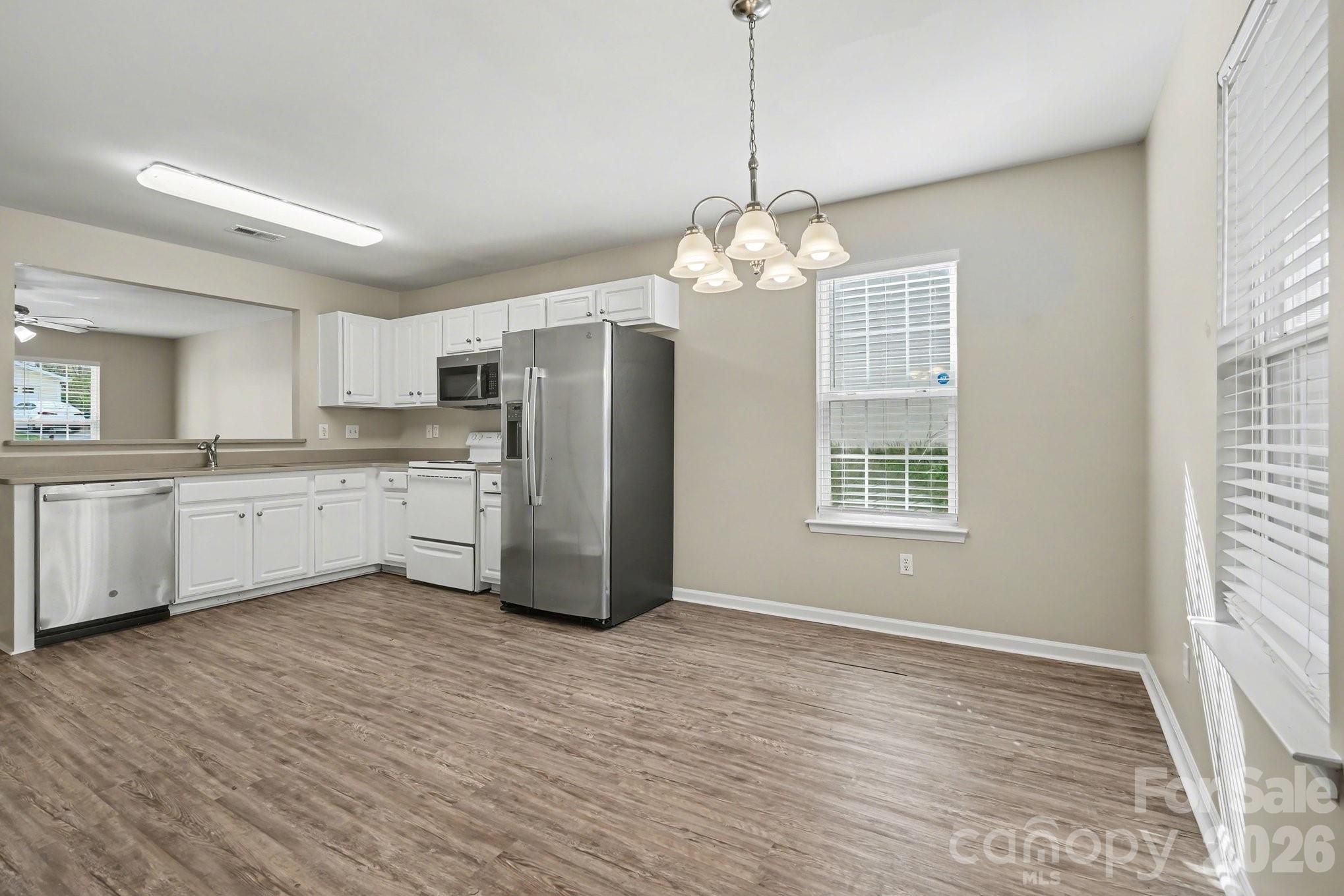 Photo 7 of 911 Valley Ridge Road, Charlotte, NC