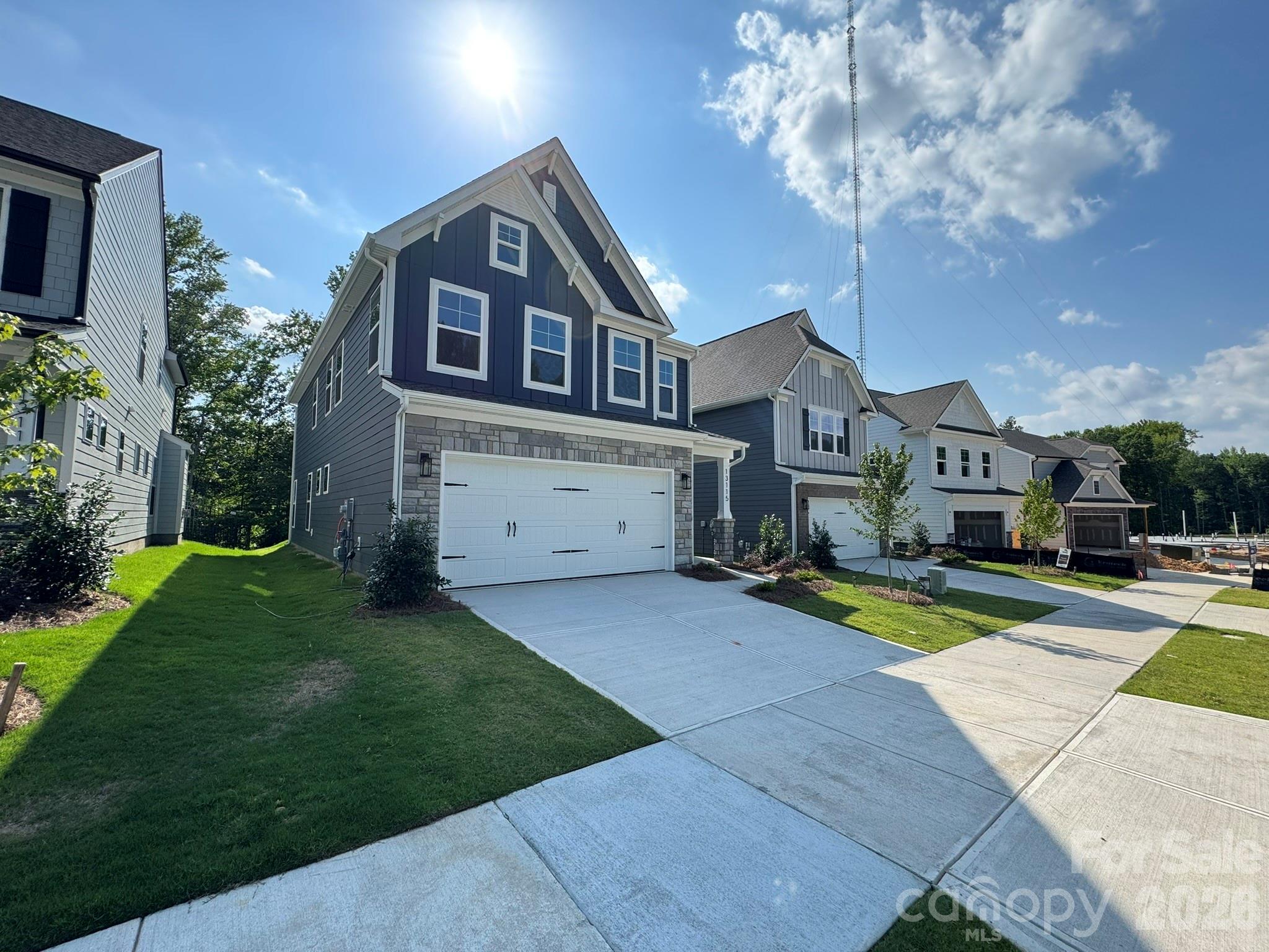 Photo 3 of 13115 Foxberry Road, Charlotte, NC