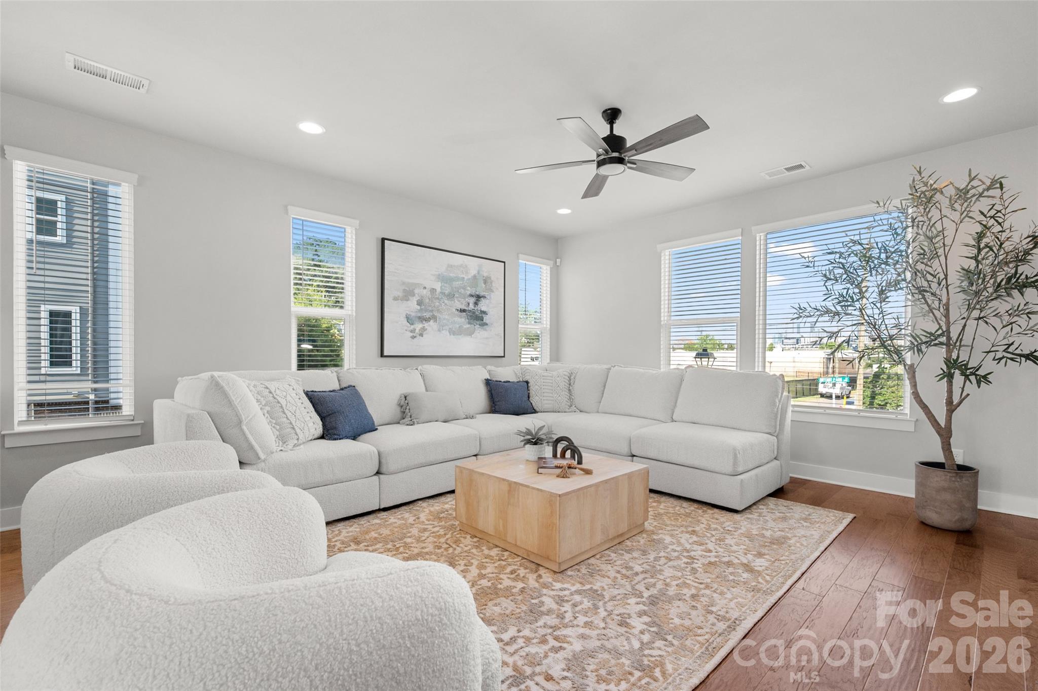Photo 18 of 2104 Bryant Park Drive, Charlotte, NC