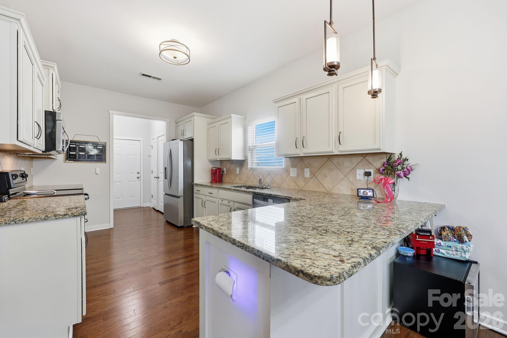 Home for sale at 8411 Washoe Pine Lane, Charlotte, NC — photo 11 of 34