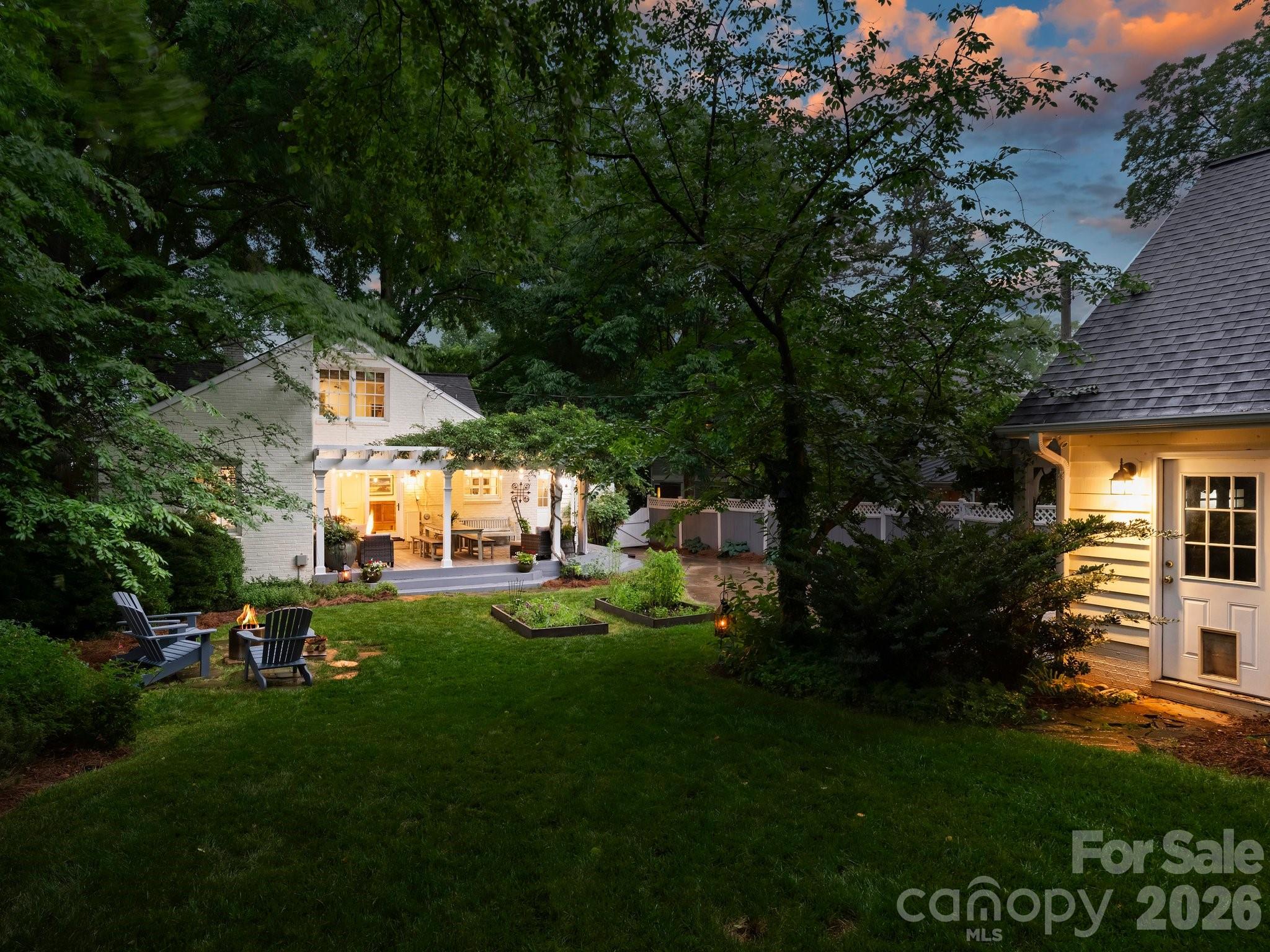 Photo 34 of 2126 Cumberland Avenue, Charlotte, NC