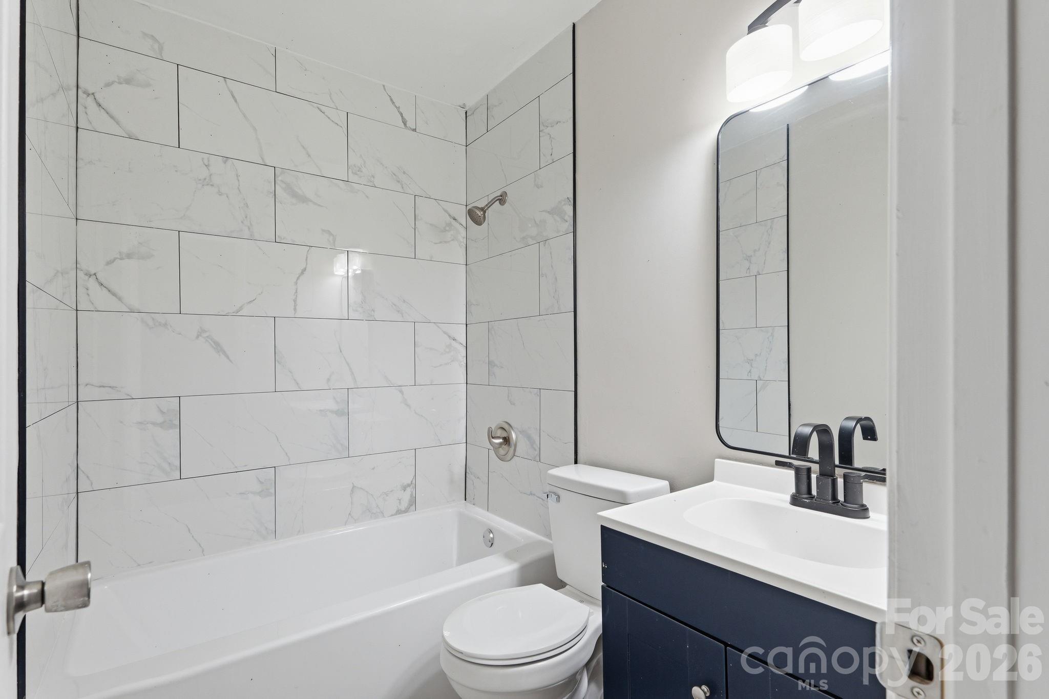 Photo 12 of 810 Echo Glen Road, Charlotte, NC