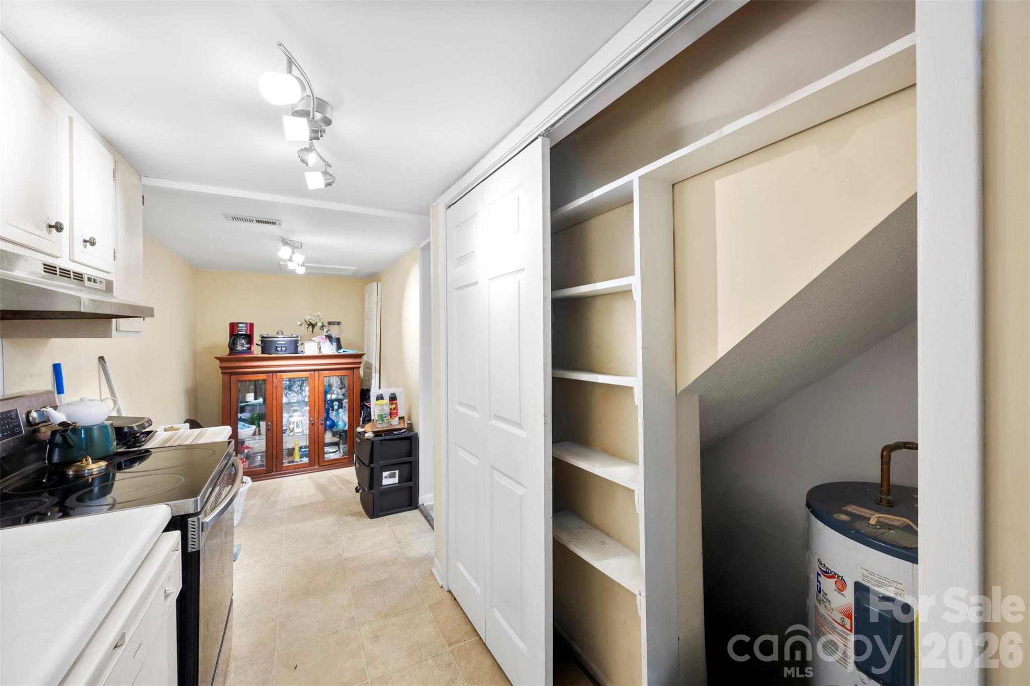 Photo 6 of 7130 Stonington Lane, Charlotte, NC