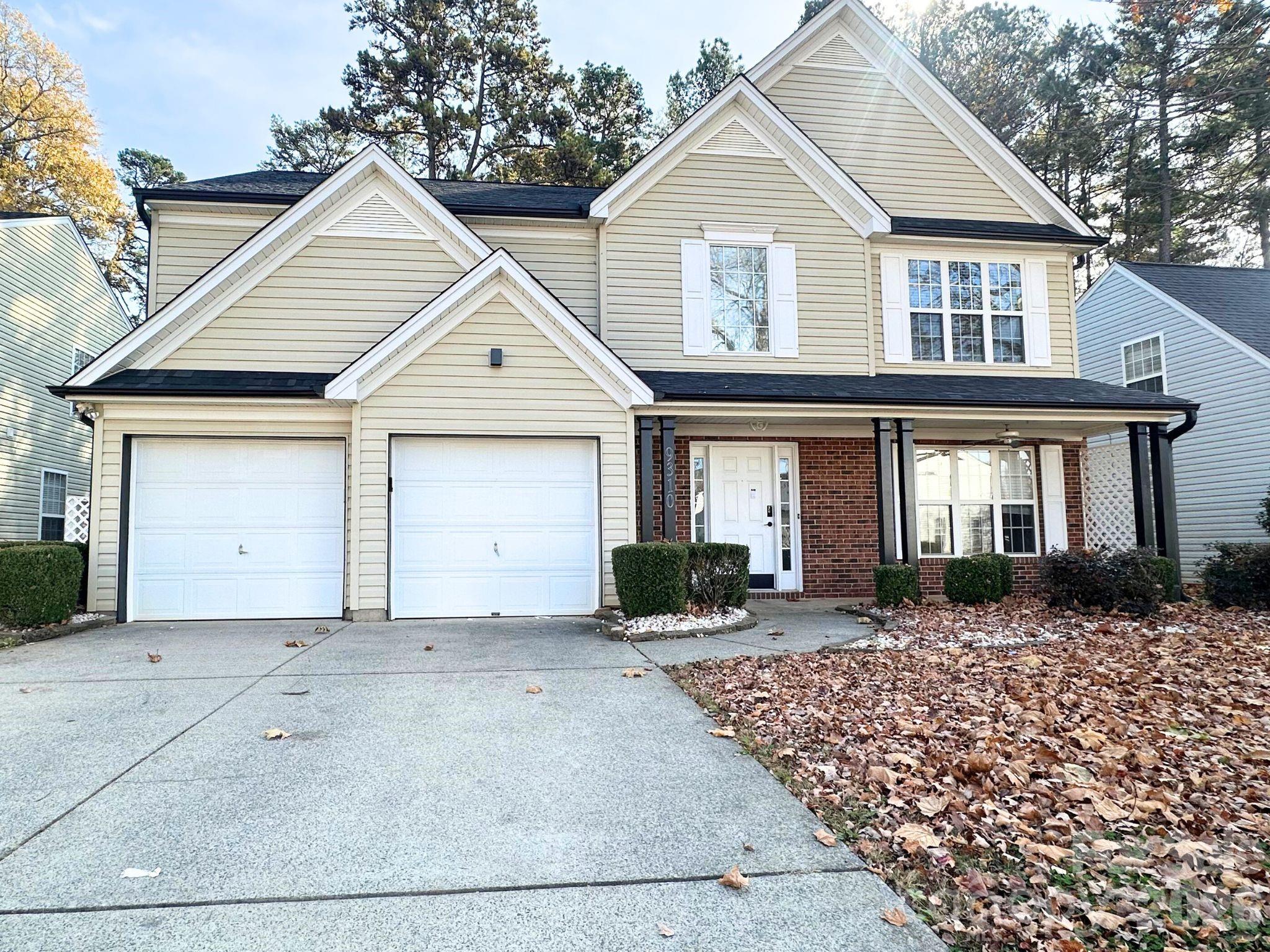 Photo 2 of 9310 Chastain Walk Drive, Charlotte, NC