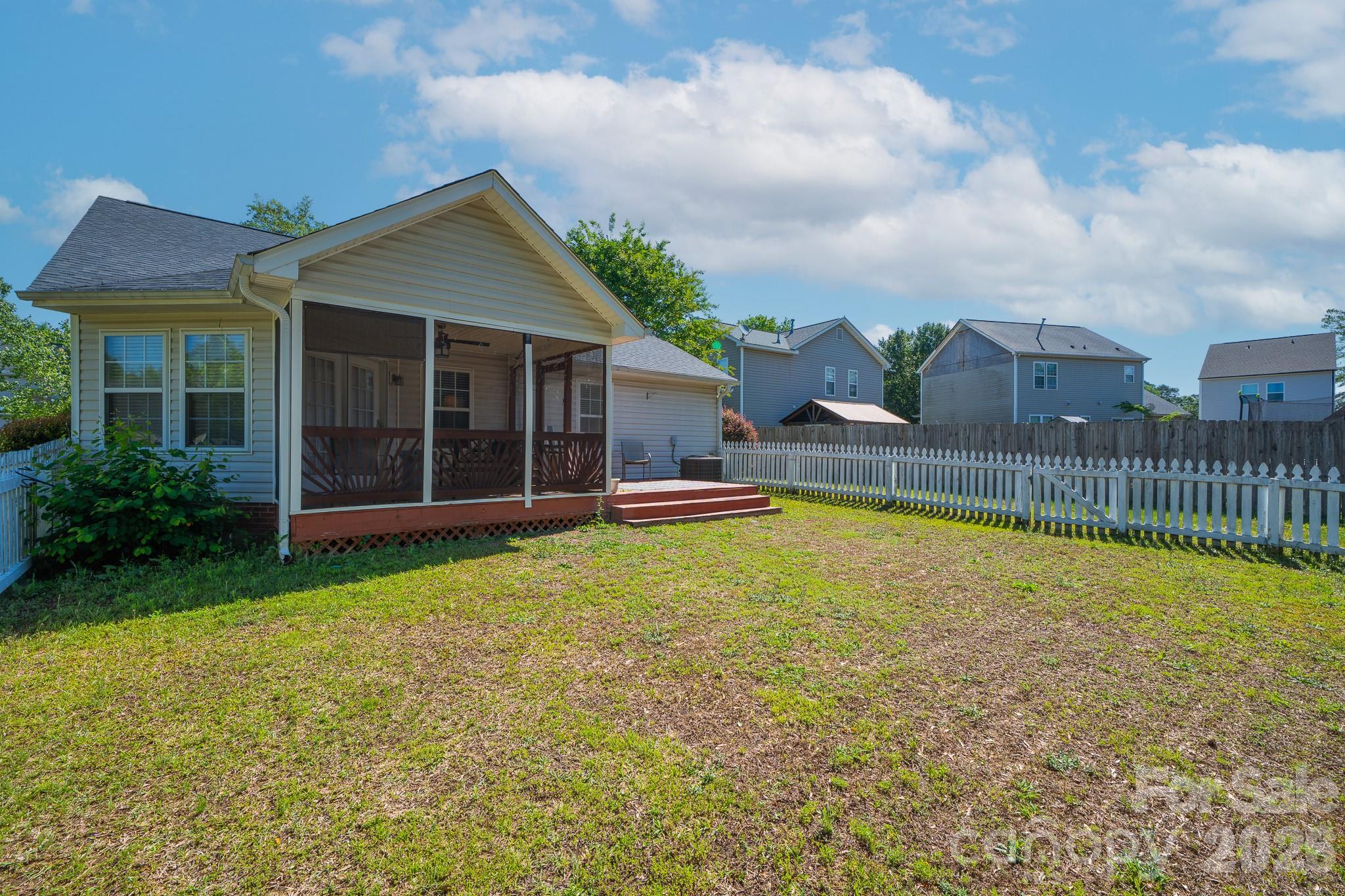 Photo 31 of 1110 Newfound Hollow Drive, Charlotte, NC