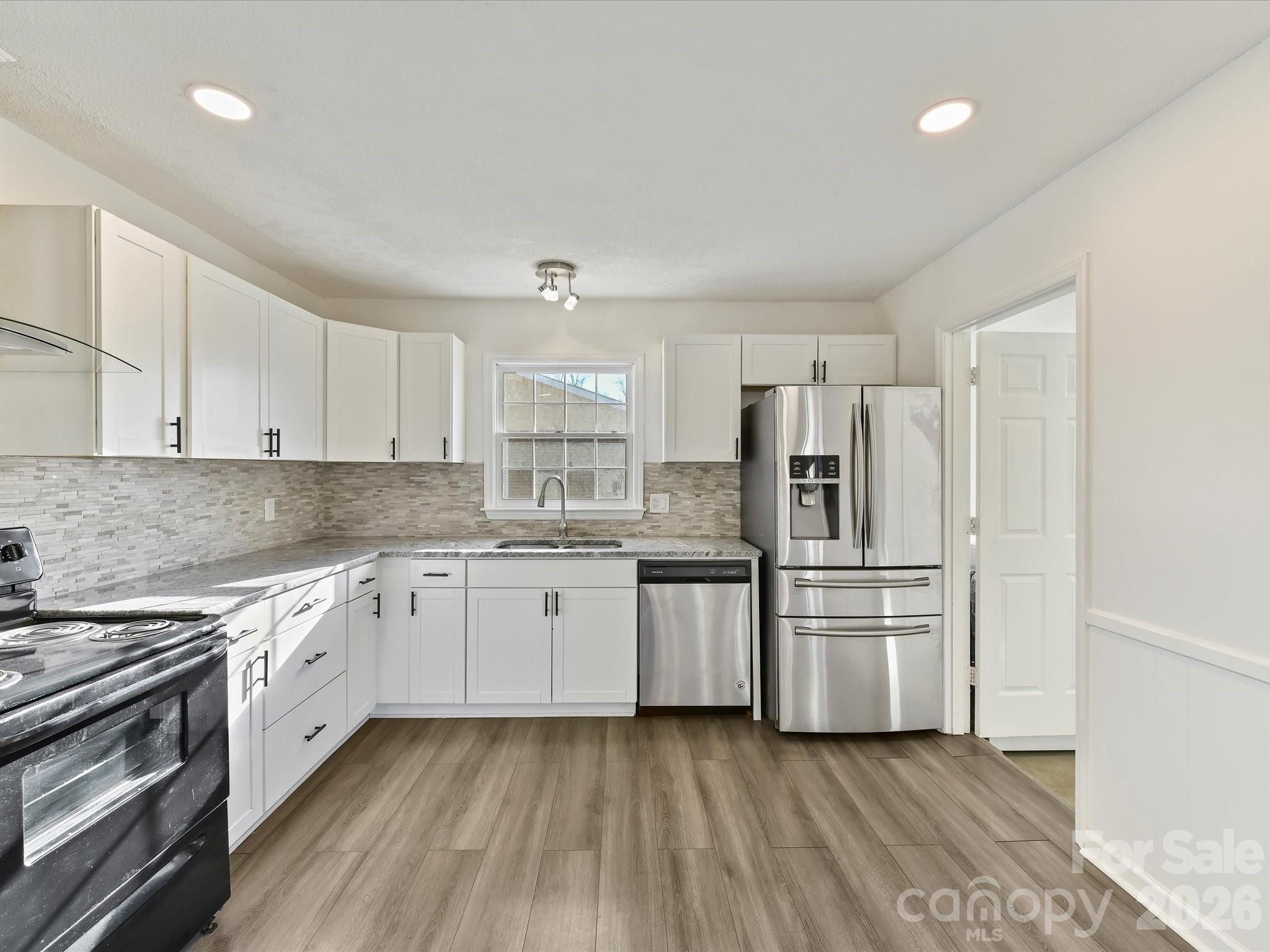 4008 Dunwoody Drive, Charlotte, NC - photo 7 of 21