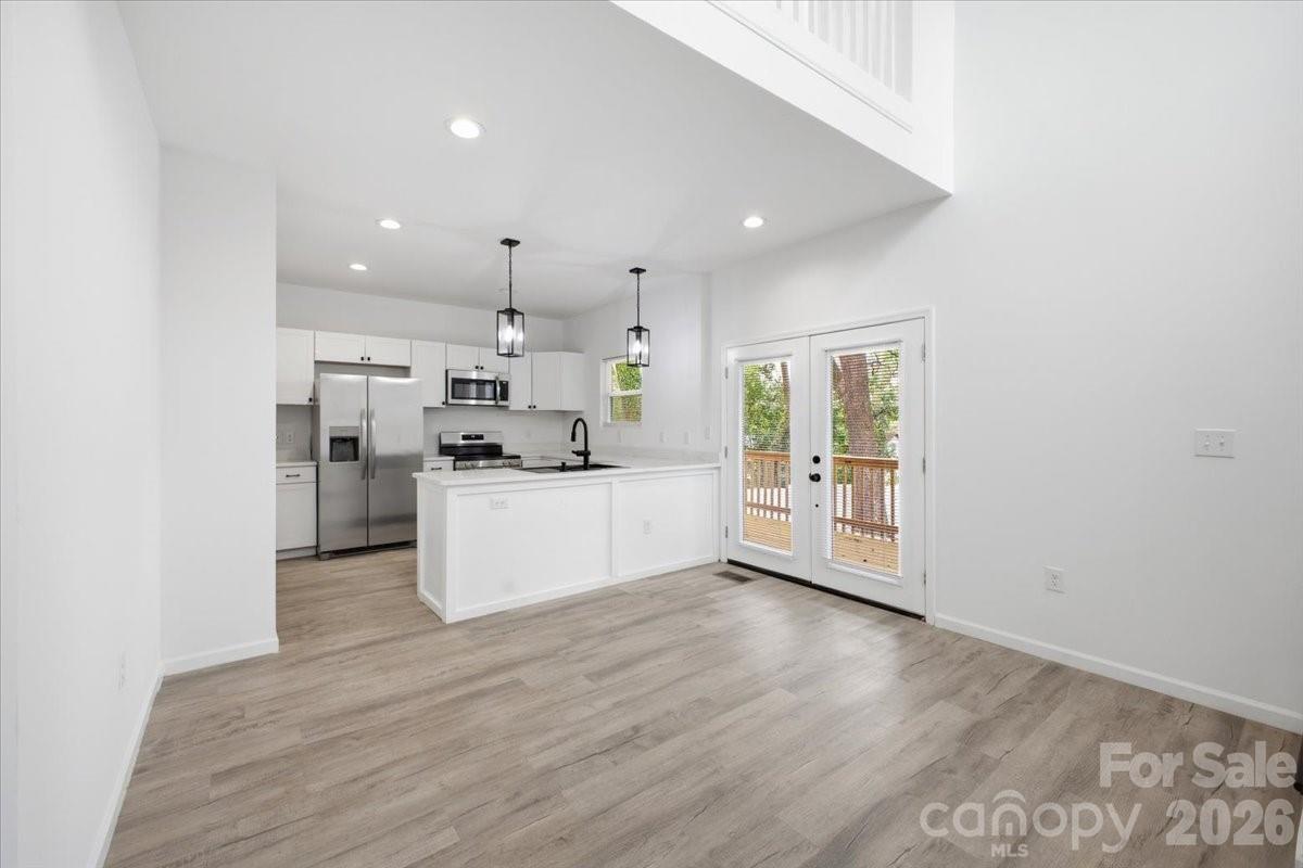 Photo 9 of 1413 Hateras Avenue, Charlotte, NC