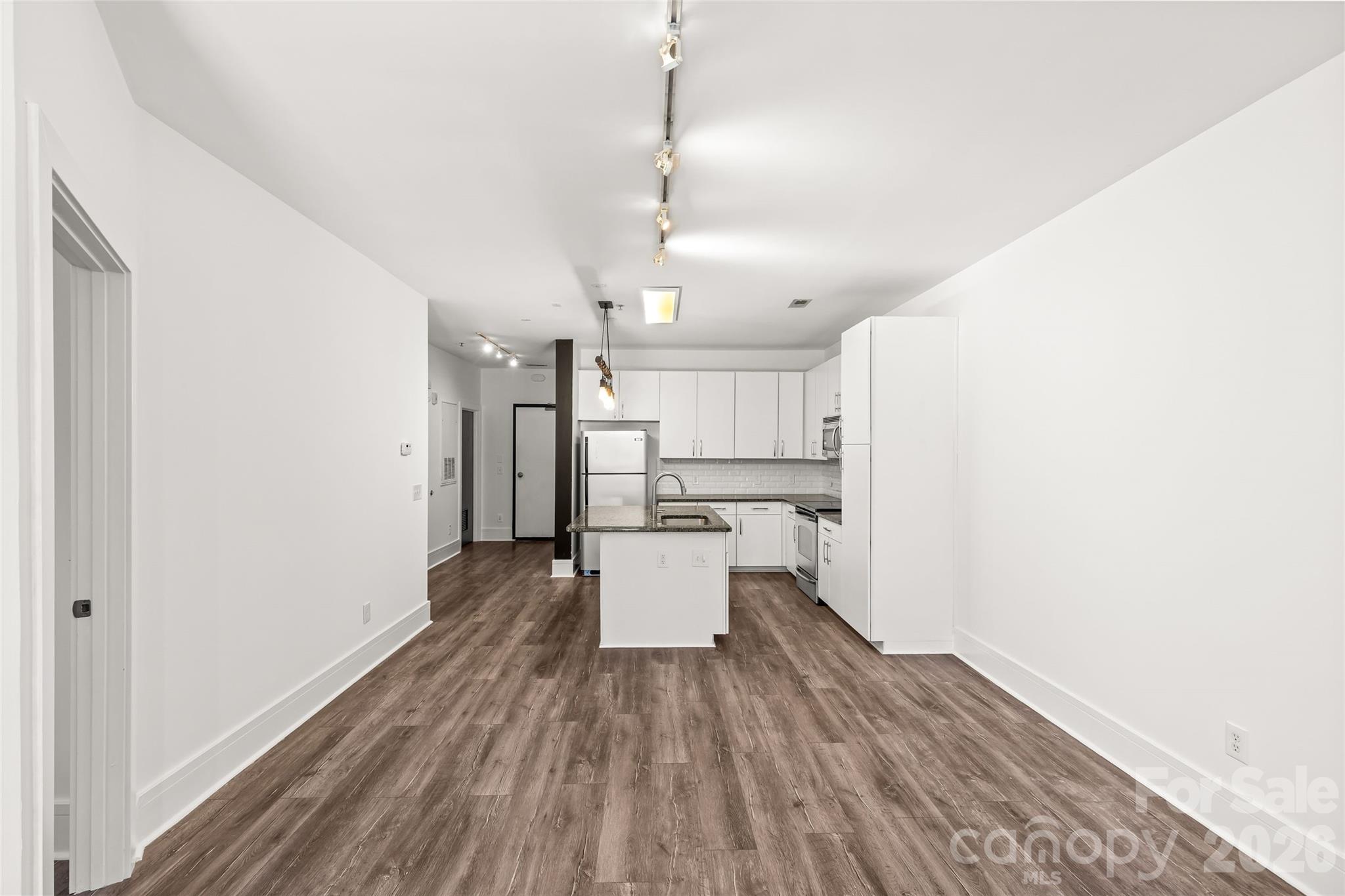 Photo 15 of 1600 Fulton Avenue305, Charlotte, NC