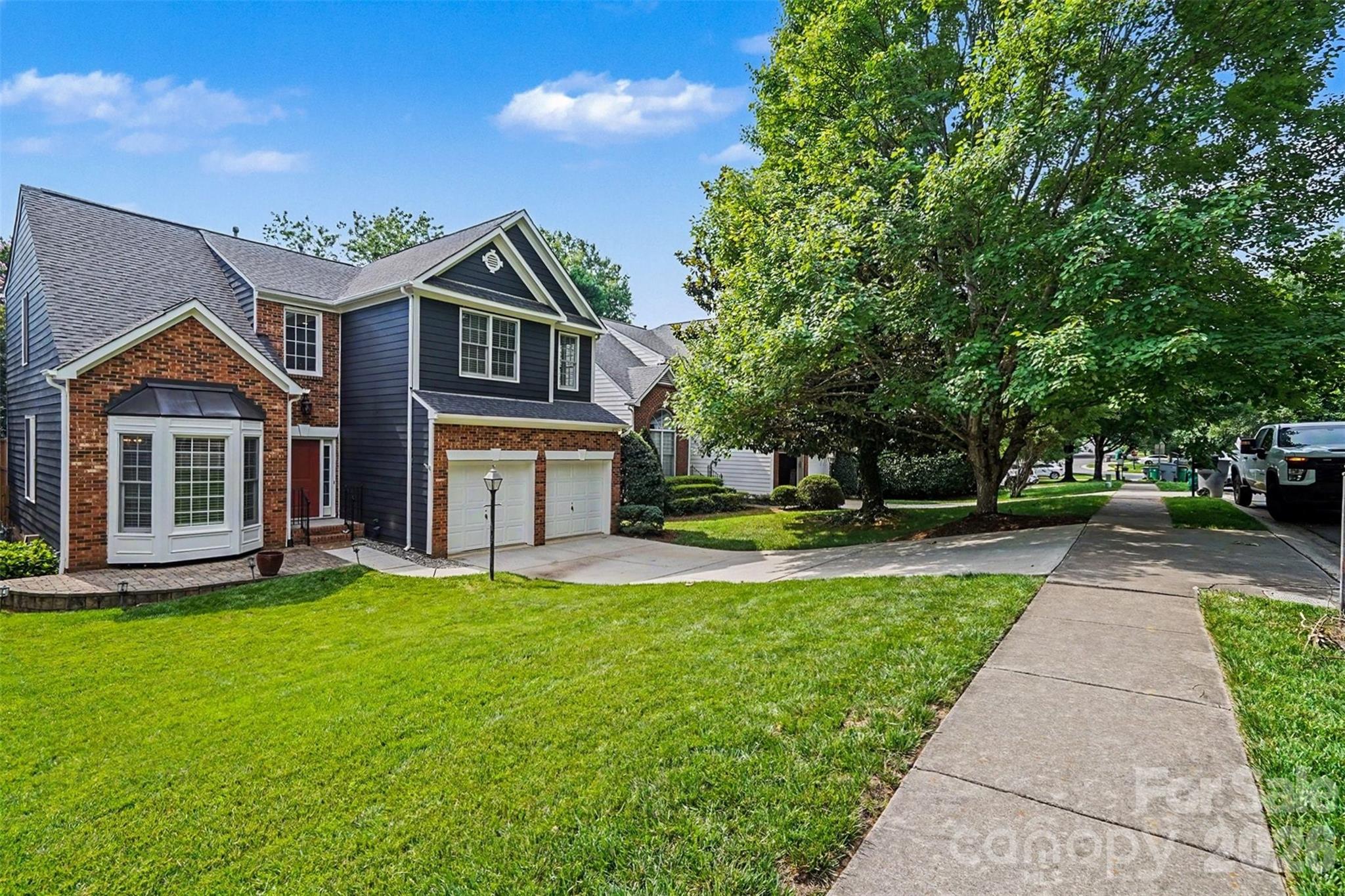 Photo 3 of 1926 Dunhill Drive, Charlotte, NC
