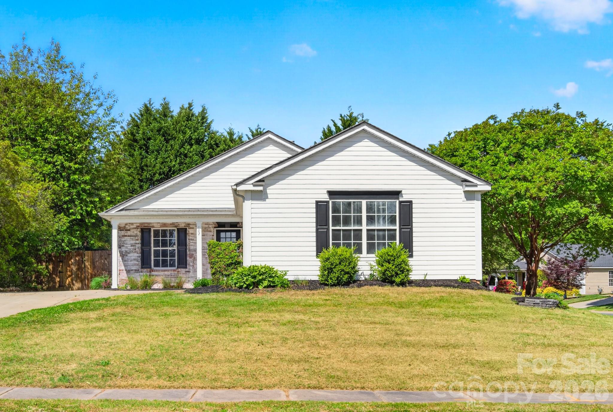 Photo 3 of 102 Daventry Place, Mooresville, NC