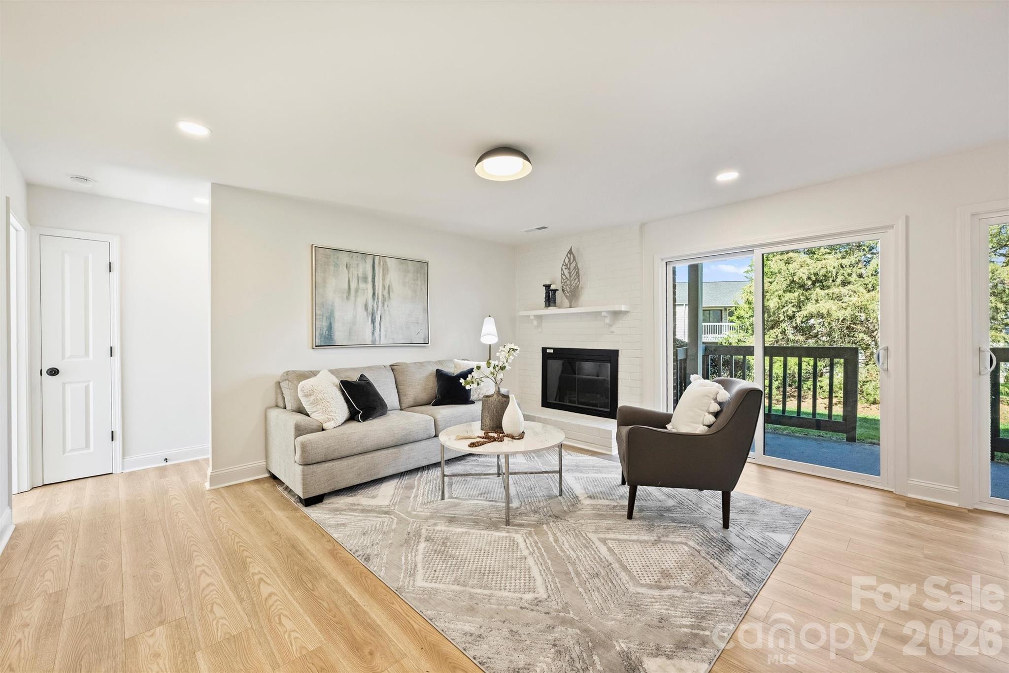 Photo 3 of 11141 Harrowfield Road, Charlotte, NC