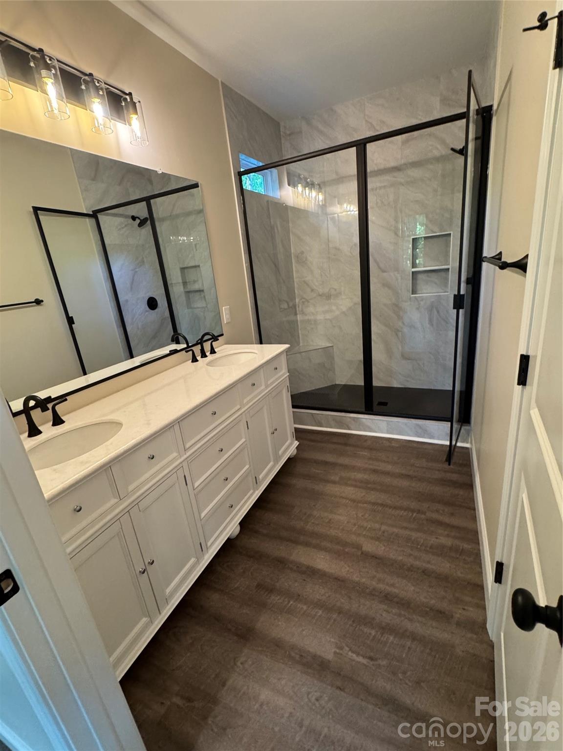 530 Oakwood Circle, Lexington, NC - photo 5 of 16