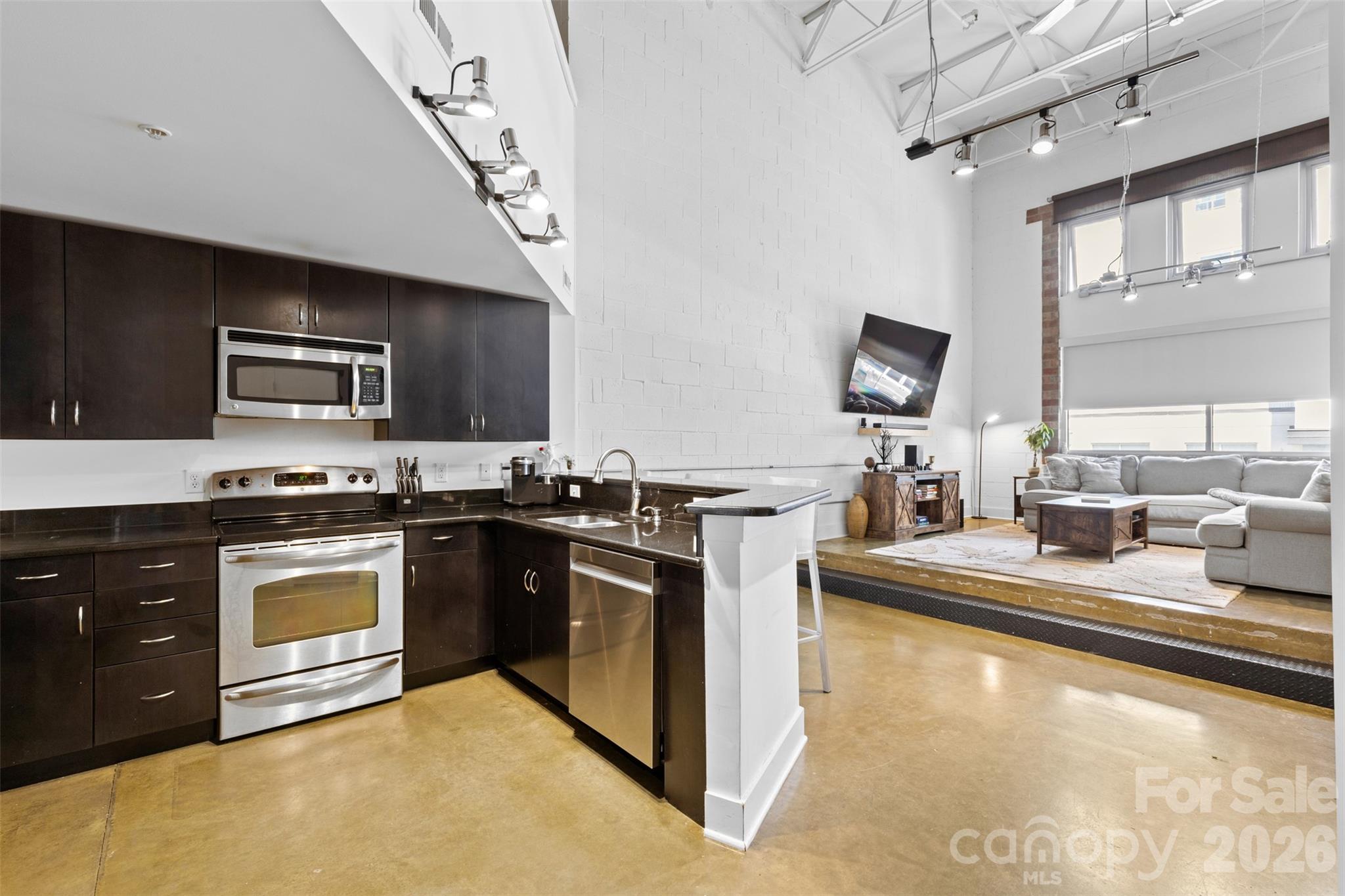 Photo 11 of 925 Westmere Avenue, Charlotte, NC