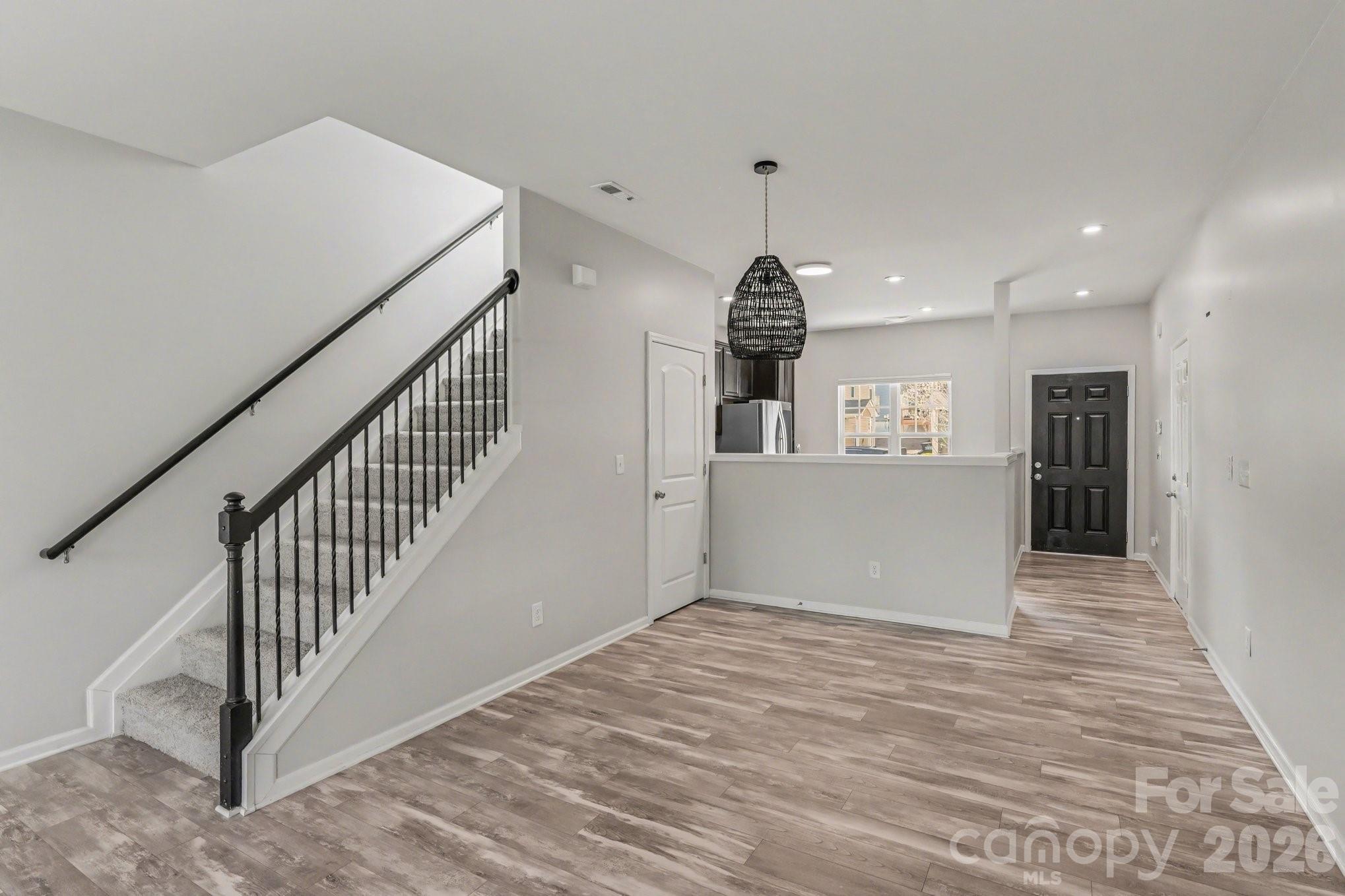 Photo 5 of 7023 Jane Parks Way, Charlotte, NC