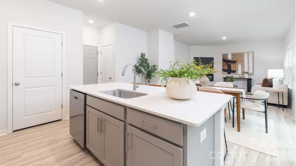 Photo 7 of 5128 Parker Forest Drive, Charlotte, NC