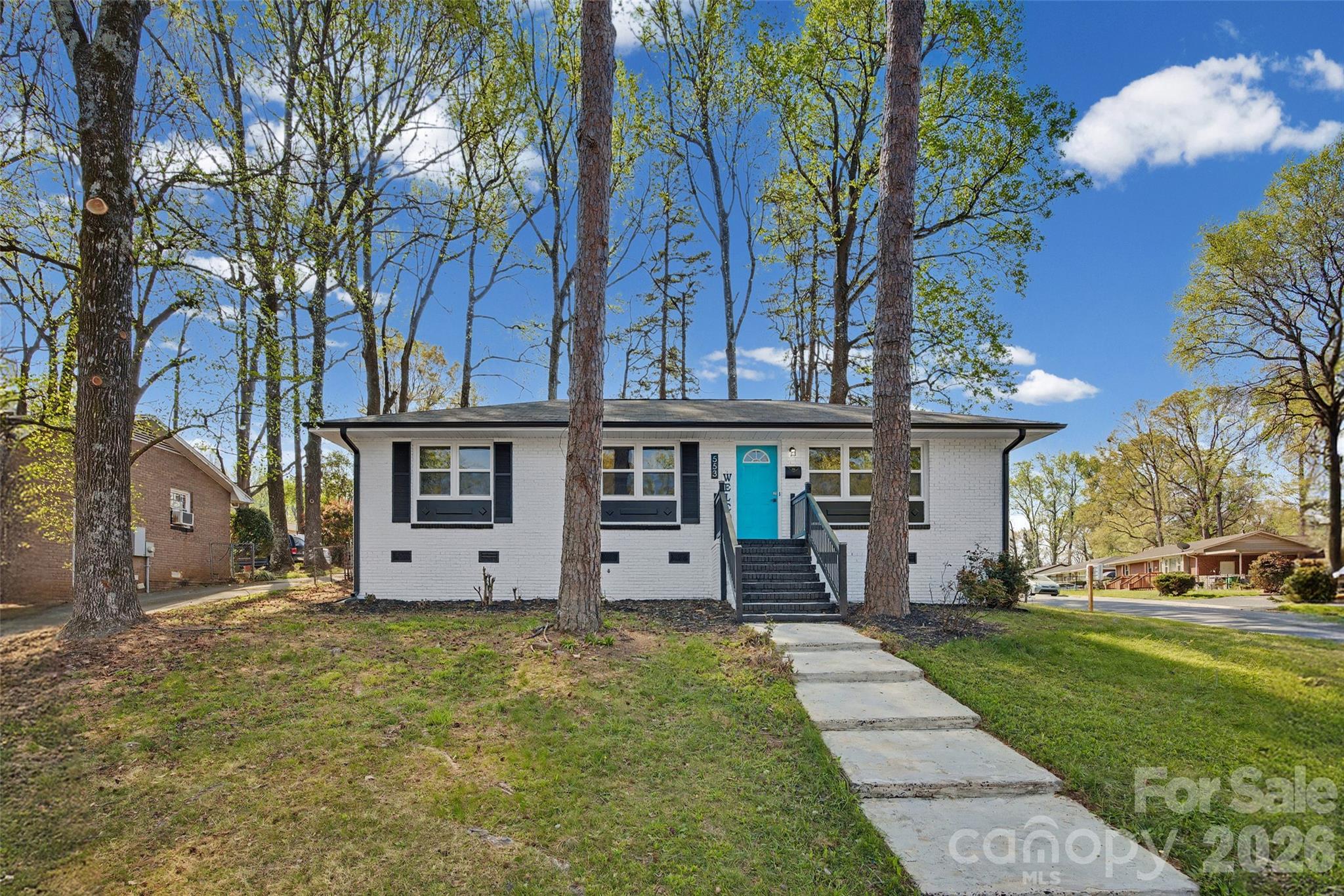 553 Derrydowne Drive, Charlotte, NC