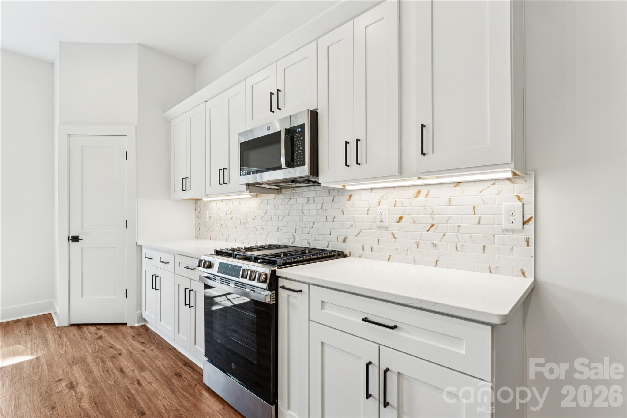 1515 N Caldwell Street, Charlotte, NC - photo 10 of 33