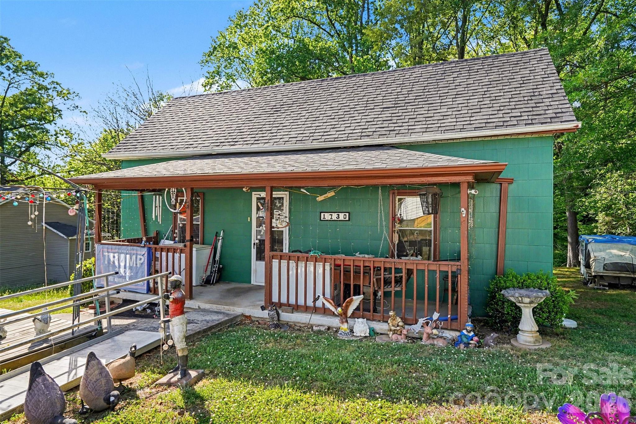 Photo 4 of 1730 2nd Street Place SW, Hickory, NC