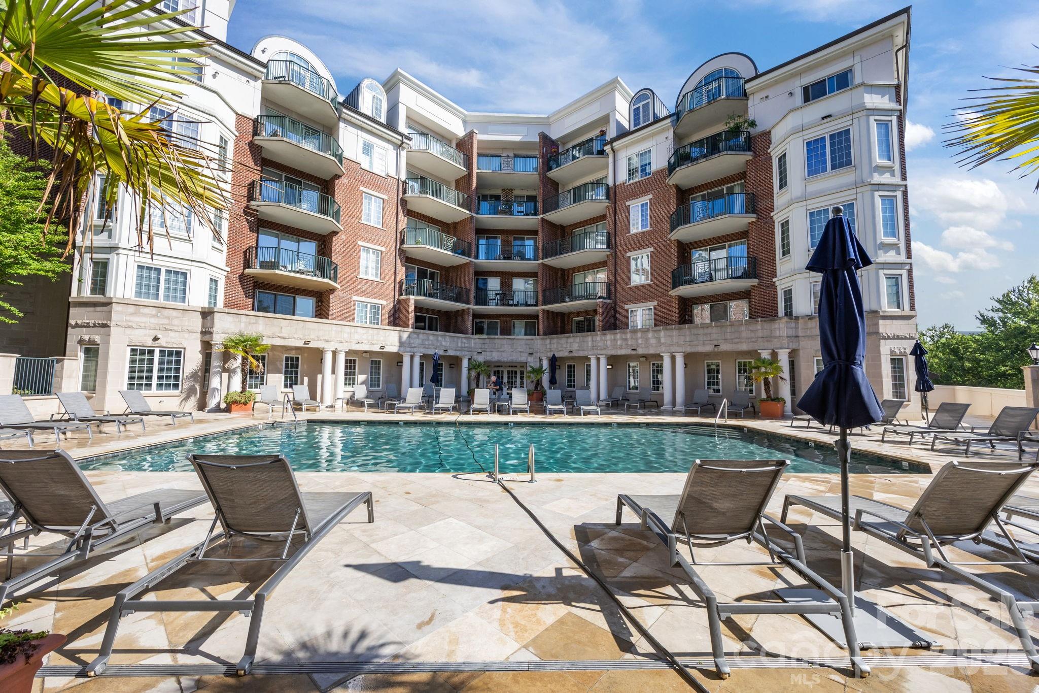 Photo 33 of 300 W 5th Street809, Charlotte, NC