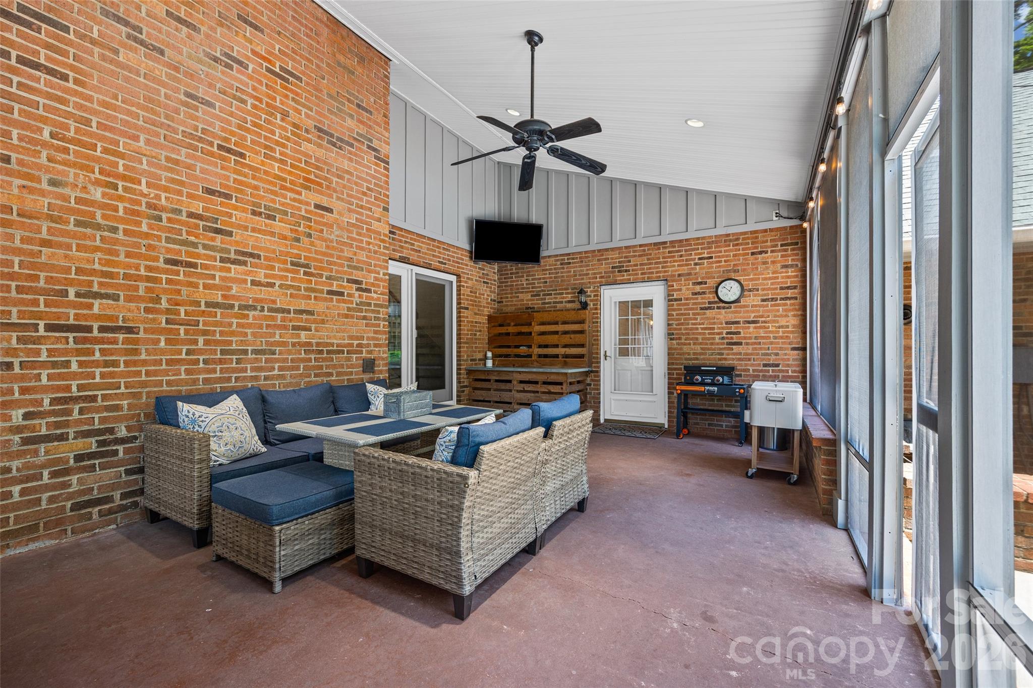 16105 Langston Drive, Charlotte, NC - photo 37 of 49