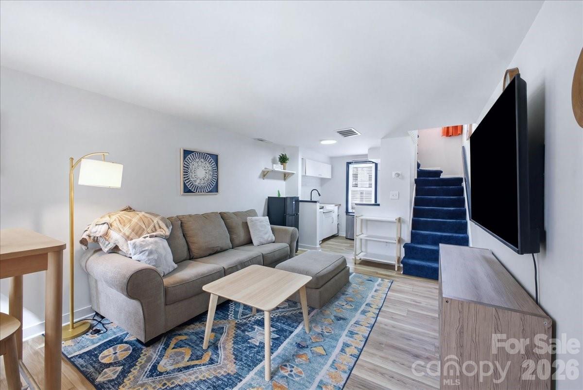 Photo 7 of 721 N Poplar Street7, Charlotte, NC
