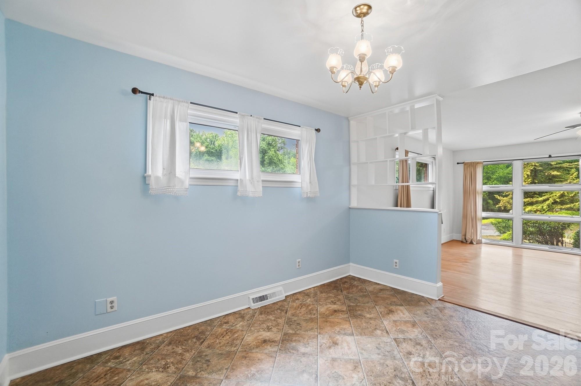 6239 Netherwood Drive, Charlotte, NC - photo 18 of 45