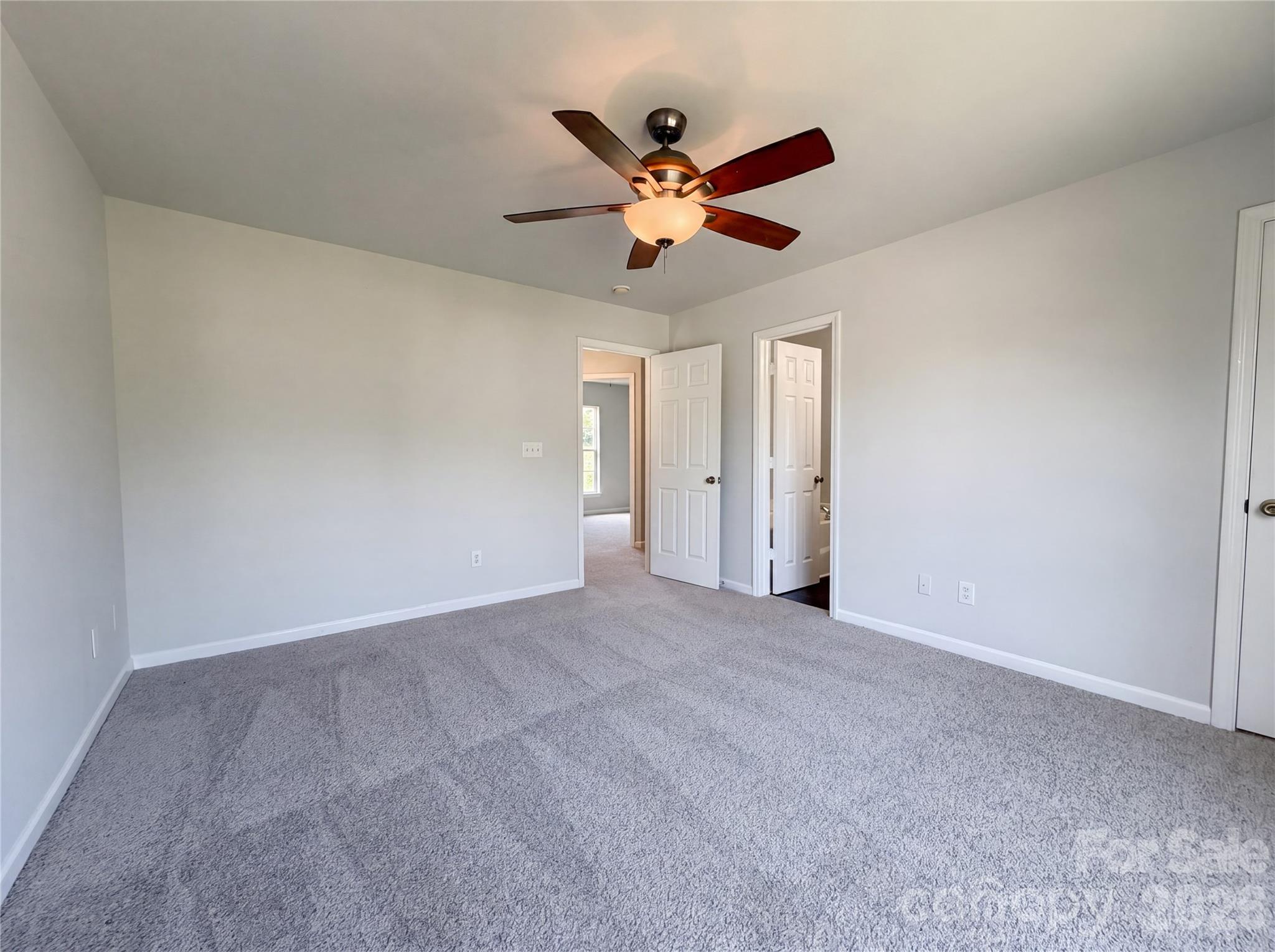 Photo 10 of 7115 Wandering Creek Drive, Charlotte, NC