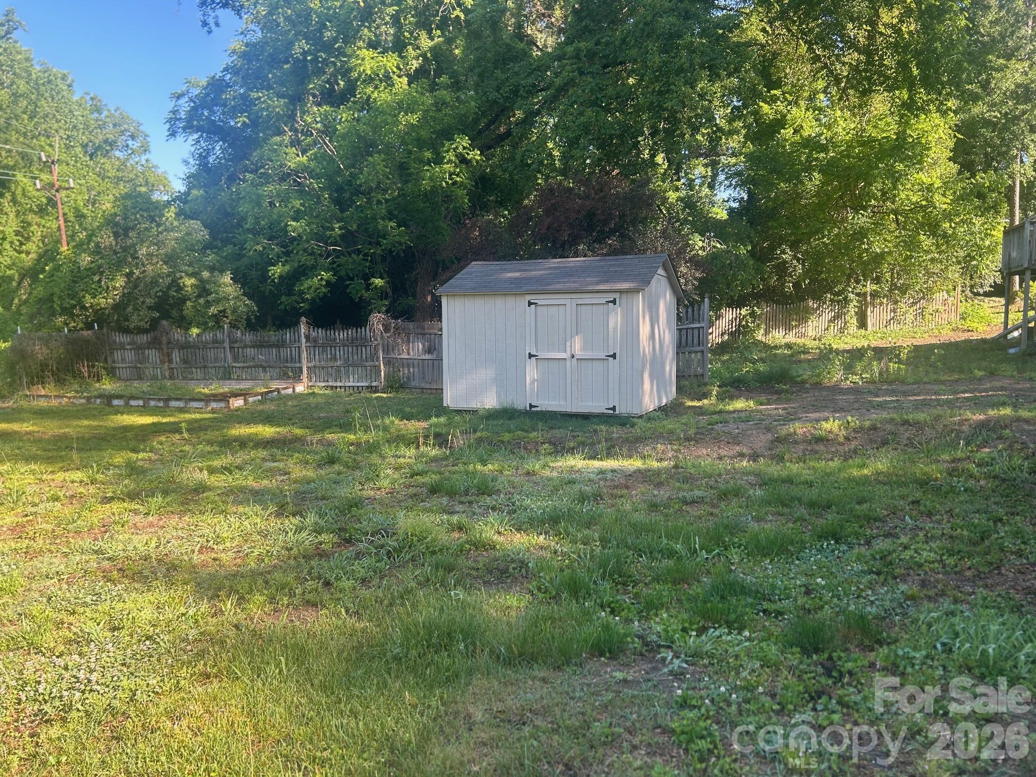 Photo 4 of 831 Jackson Street, Gastonia, NC
