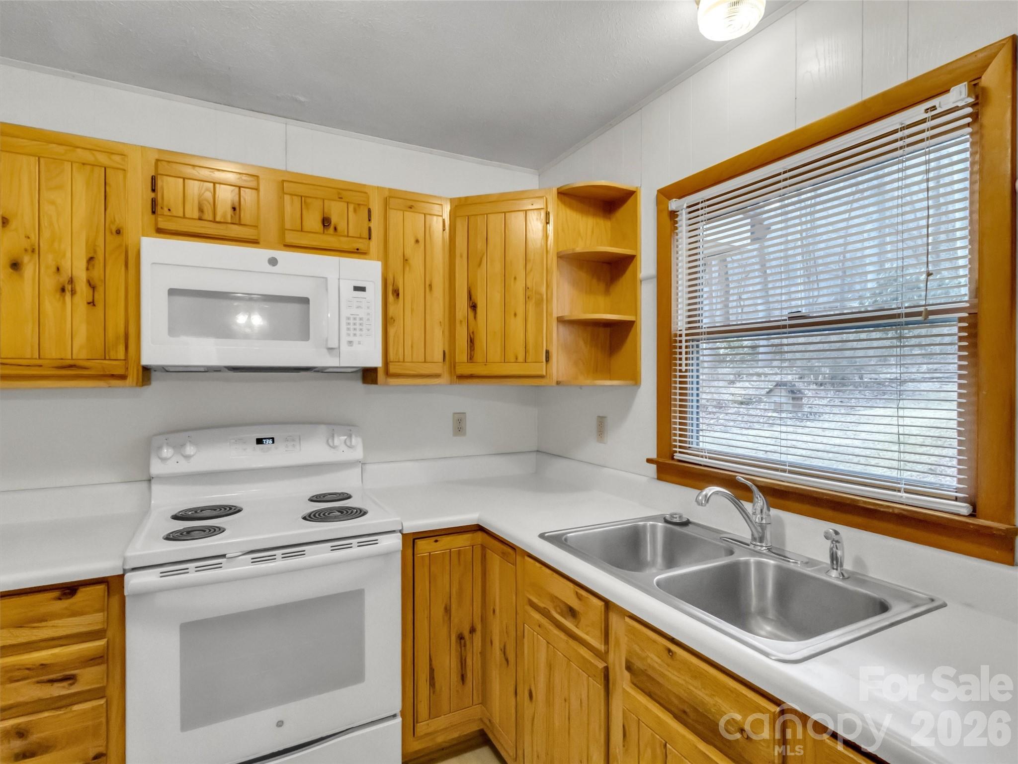 122 Vinewood Drive, Waynesville, NC - photo 11 of 46