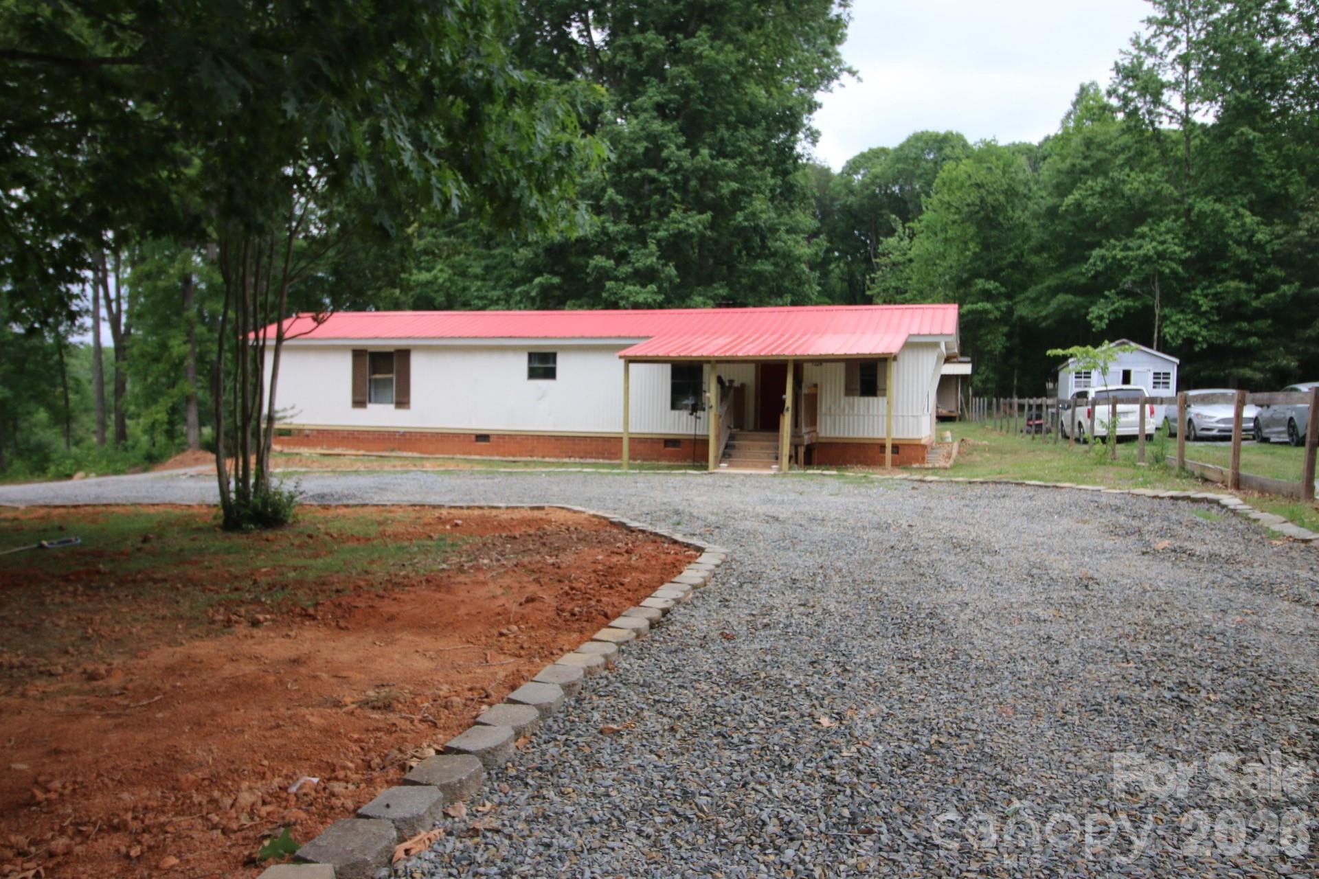 1226 Percy Lane, Rockwell, NC - photo 3 of 29