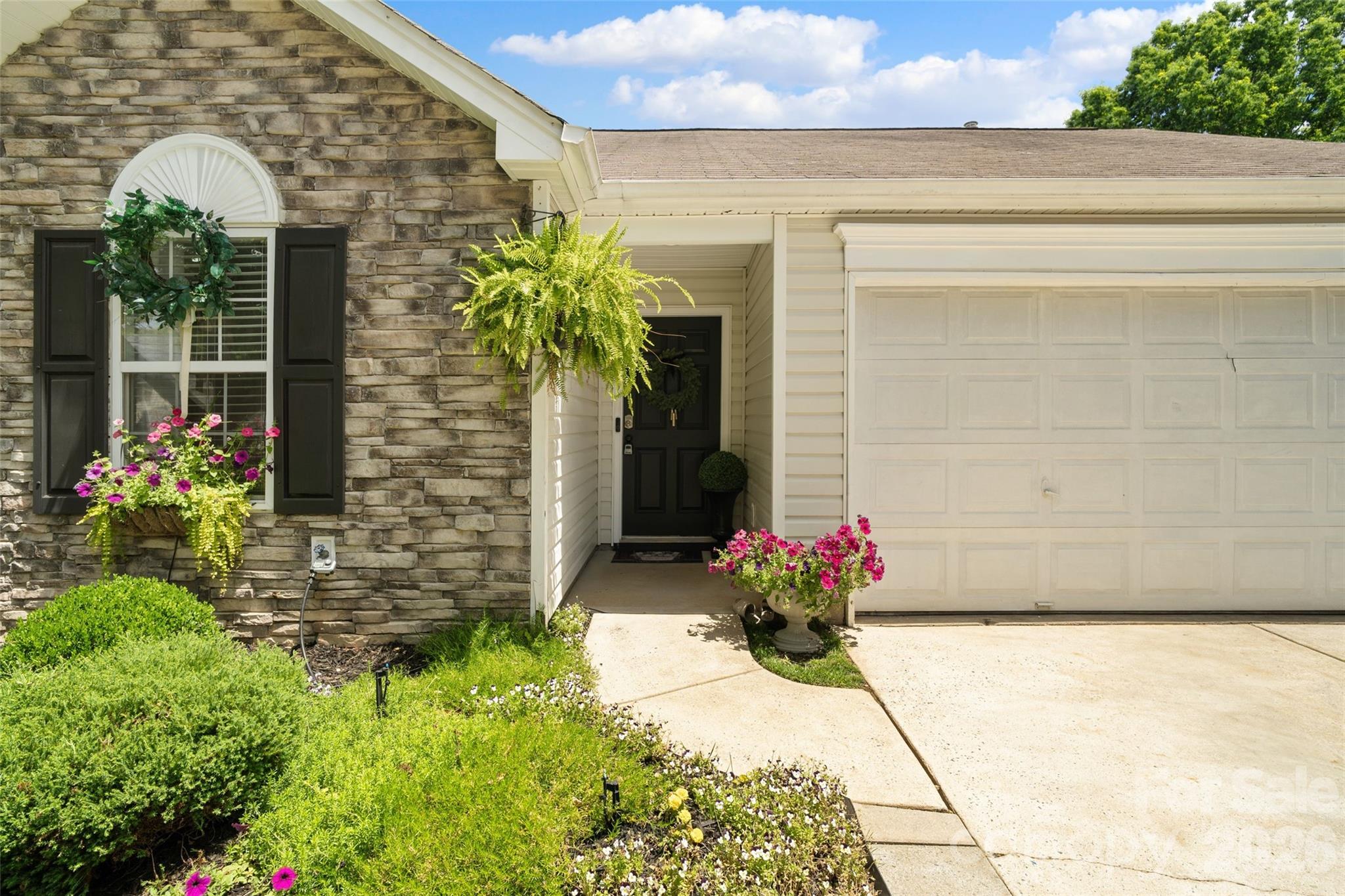 Photo 4 of 3917 Laurel View Circle, Indian Trail, NC