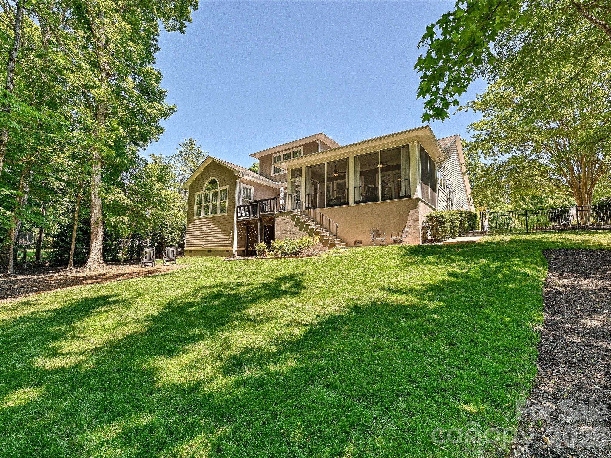 1044 Wessington Manor Lane, Fort Mill, SC - photo 35 of 46