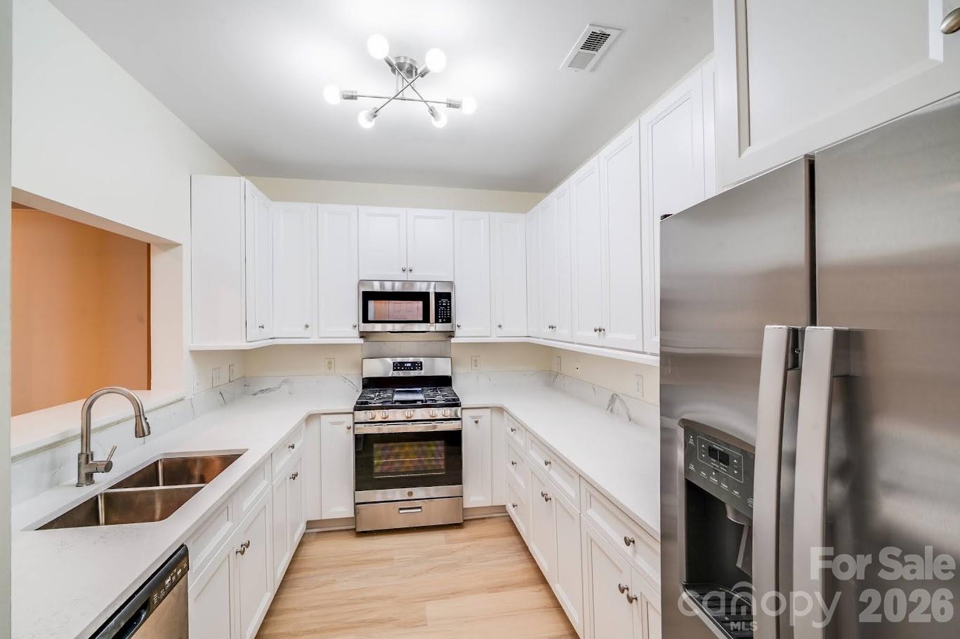 Photo 4 of 5601 Fairview Road10, Charlotte, NC