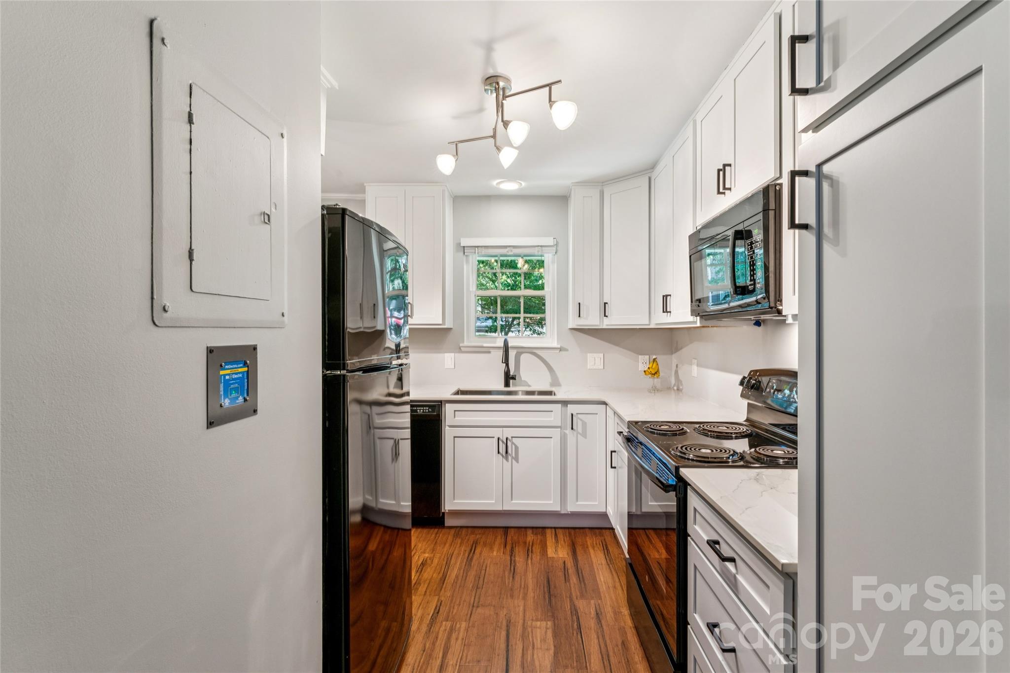 Photo 9 of 3252 Heathstead Place, Charlotte, NC