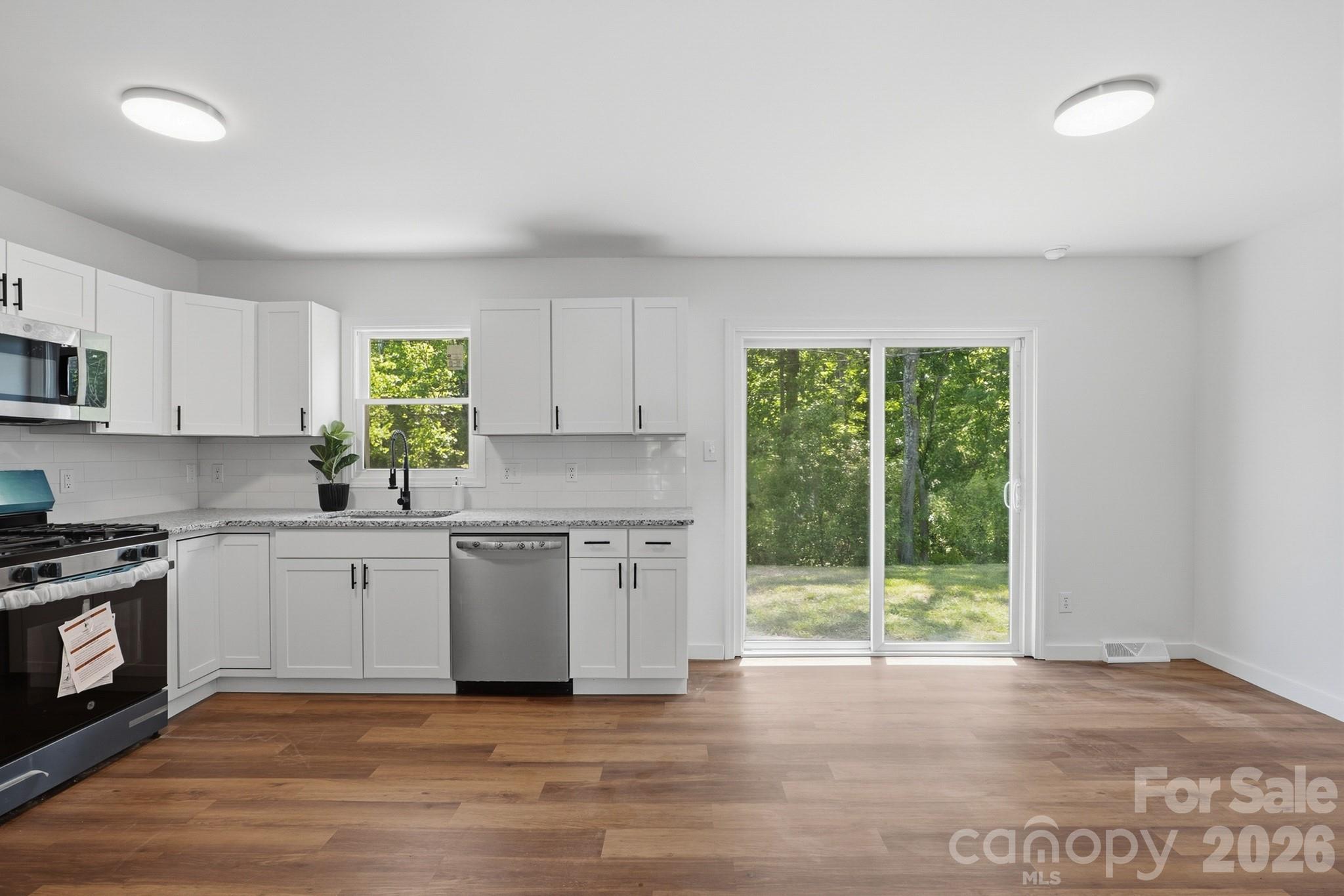 Photo 6 of 714 Bilmark Avenue, Charlotte, NC