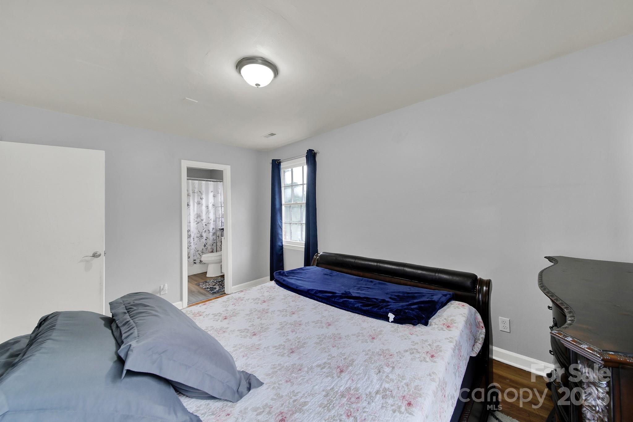 Photo 9 of 5300 Grafton Drive, Charlotte, NC