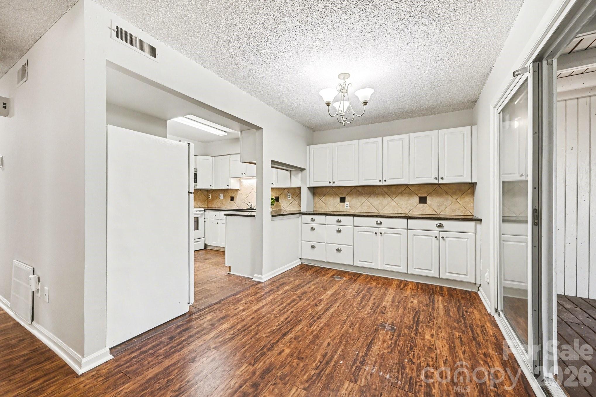 Photo 11 of 7900 Horse Chestnut Lane, Charlotte, NC