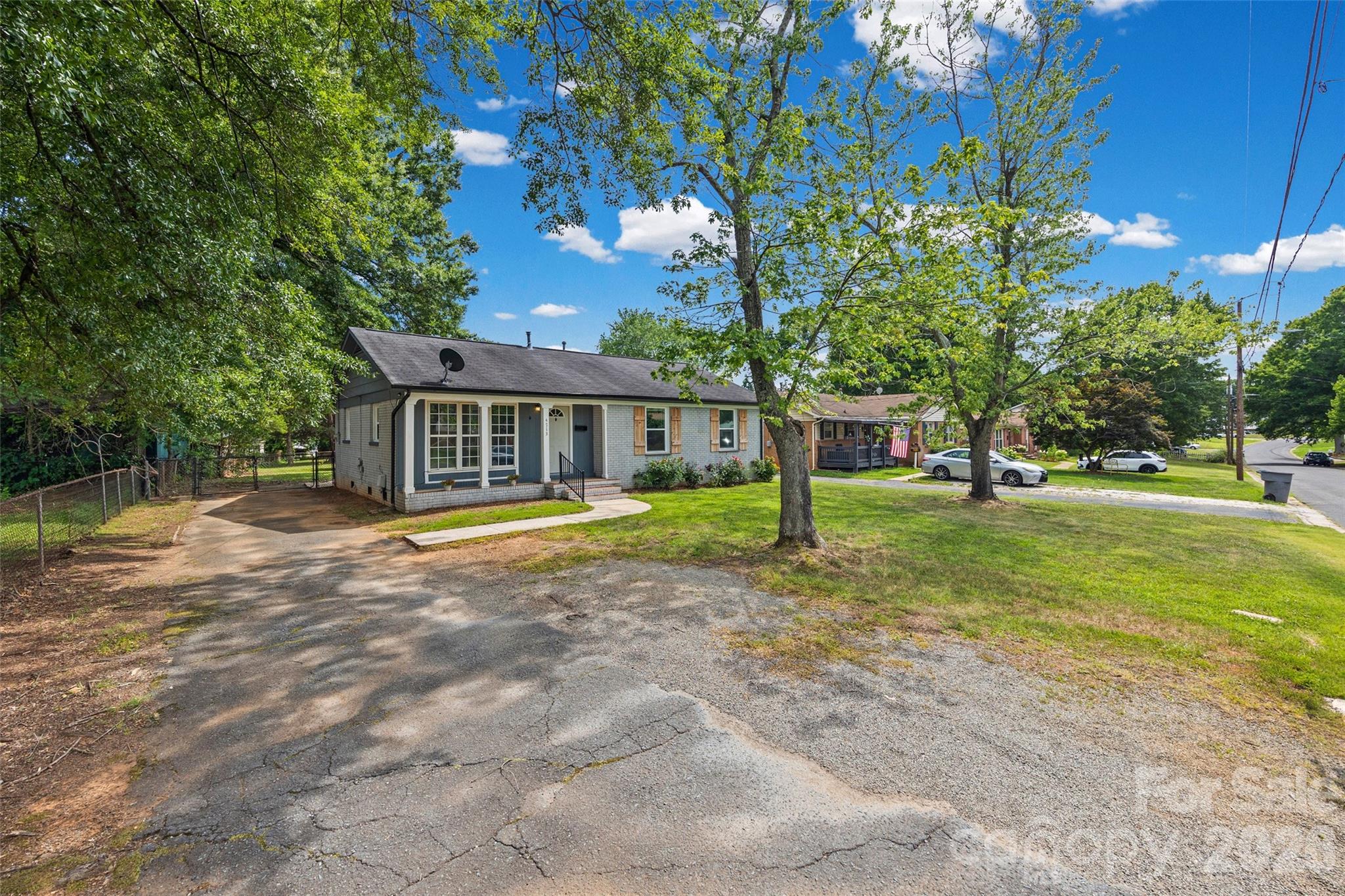Photo 33 of 4713 Tanglebriar Drive, Charlotte, NC