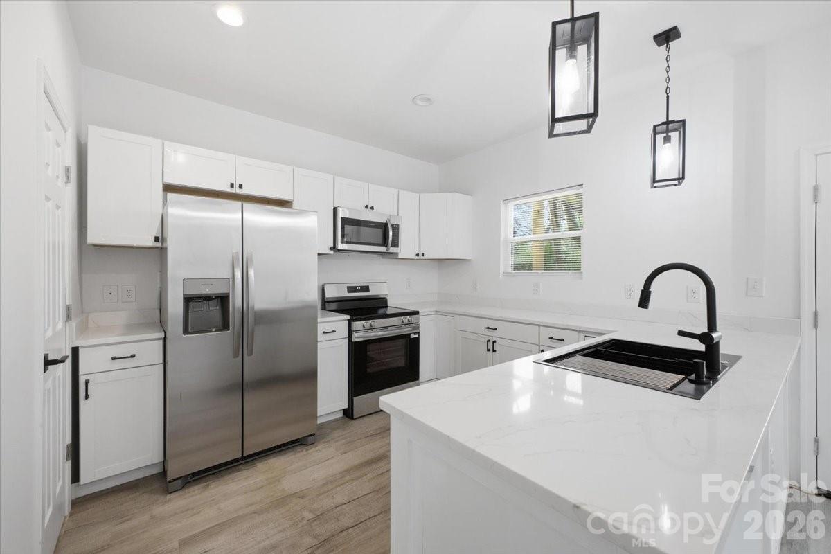 1413 Hateras Avenue, Charlotte, NC - photo 6 of 26